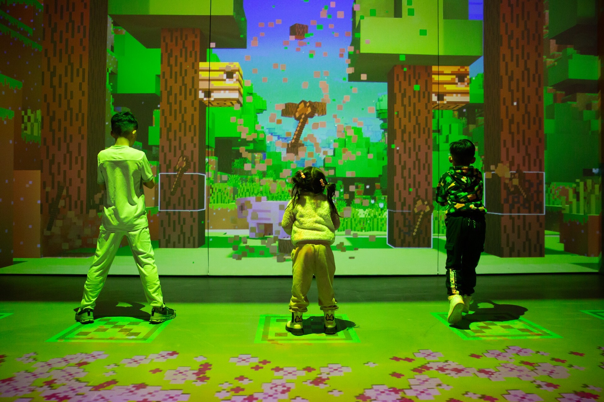 Minecraft Experience: Villager Rescue, Corner Corner review: immersive ...