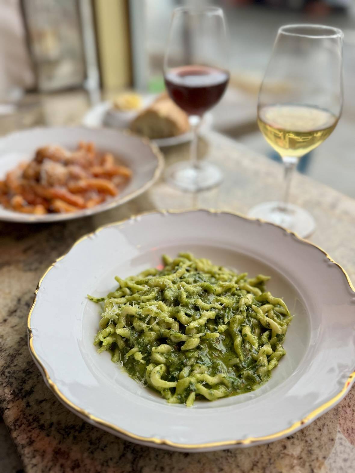 Top 10 Best Restaurants in Montreal 2025