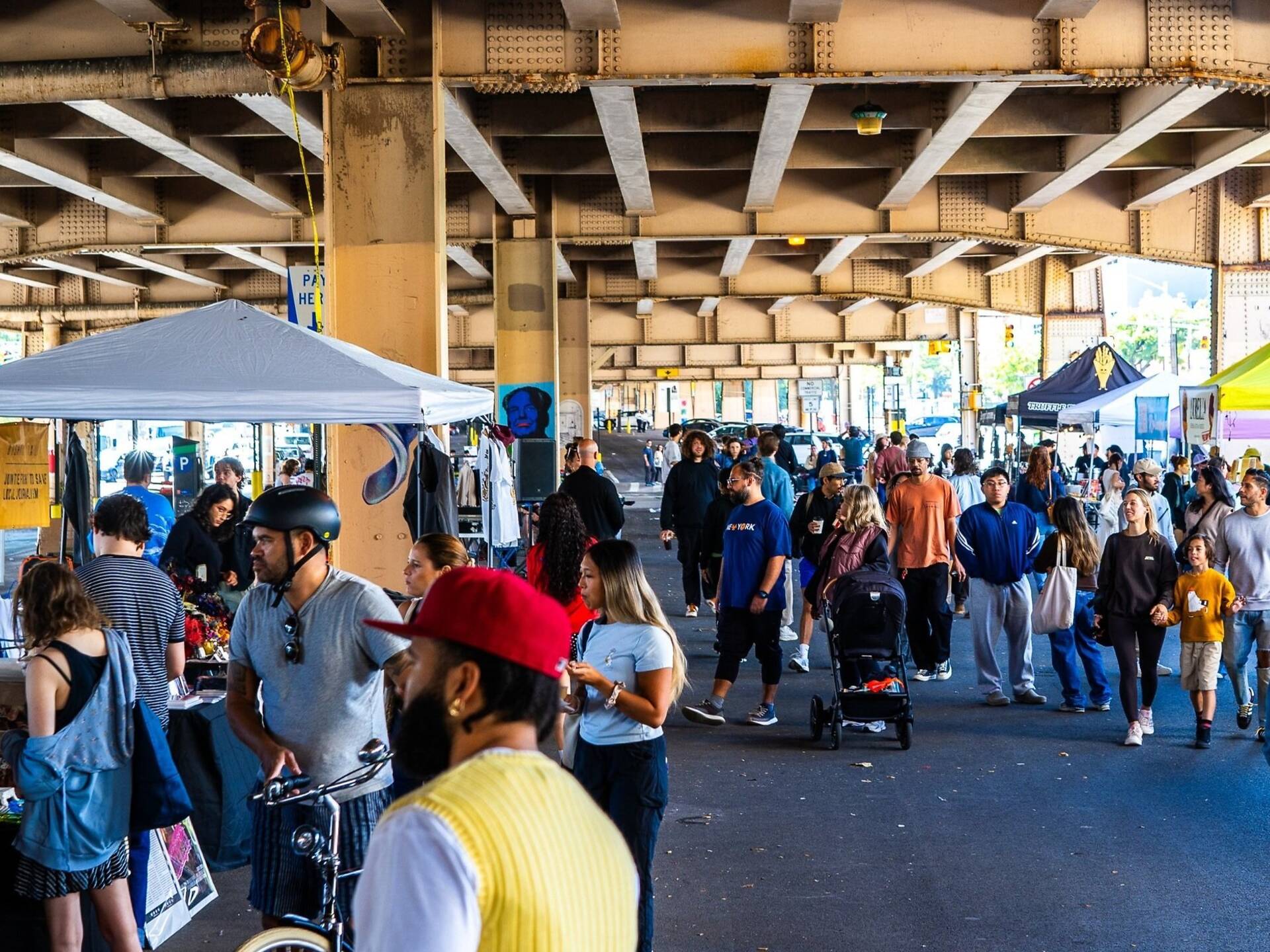 12 Best Street Fairs in NYC For Food, Music And Artwork
