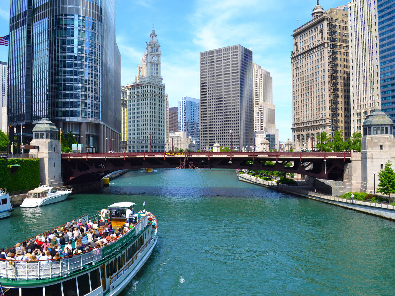 14 Best Boat Tours in Chicago for 2025