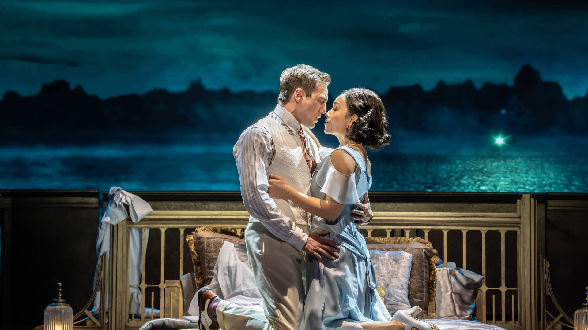 London theatre reviews of the latest theatre shows in London - Time Out ...