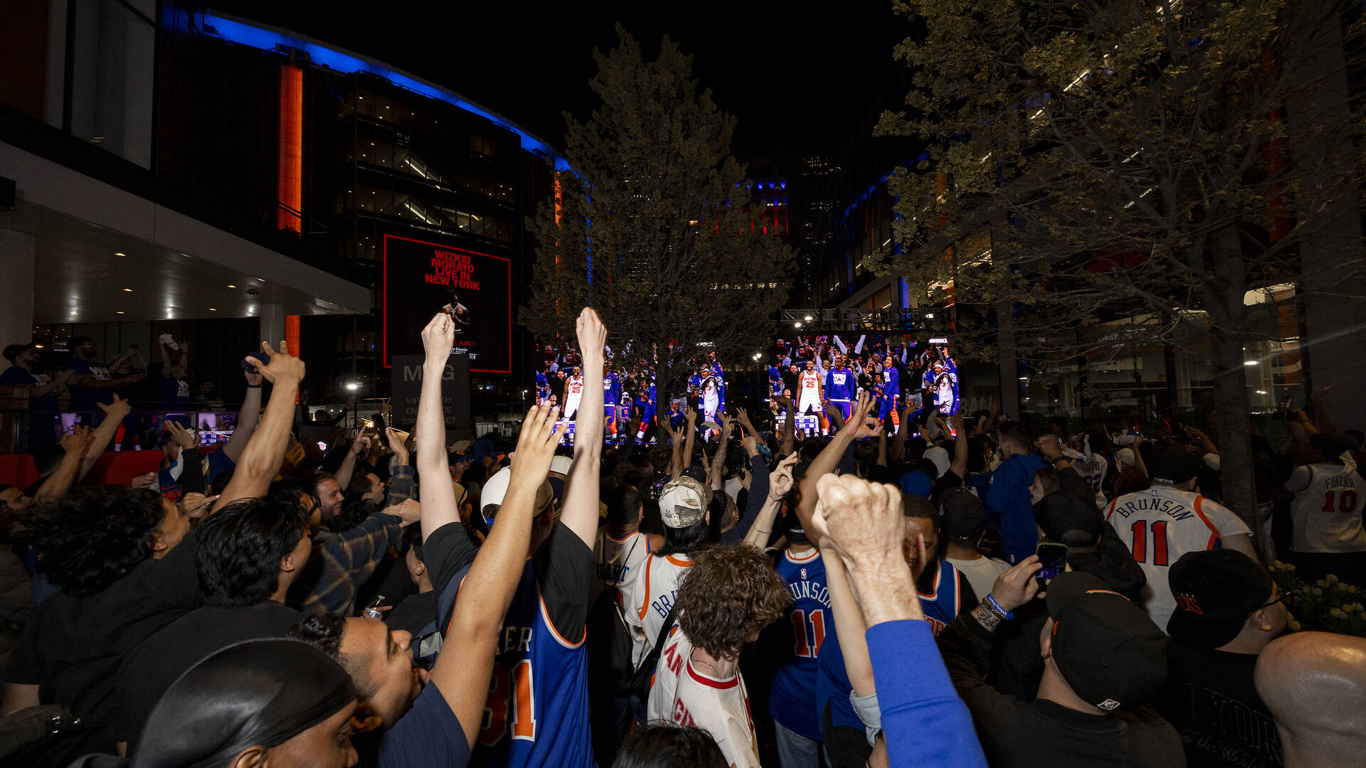 The Knicks are hosting a free block party right outside of MSG in NYC ...