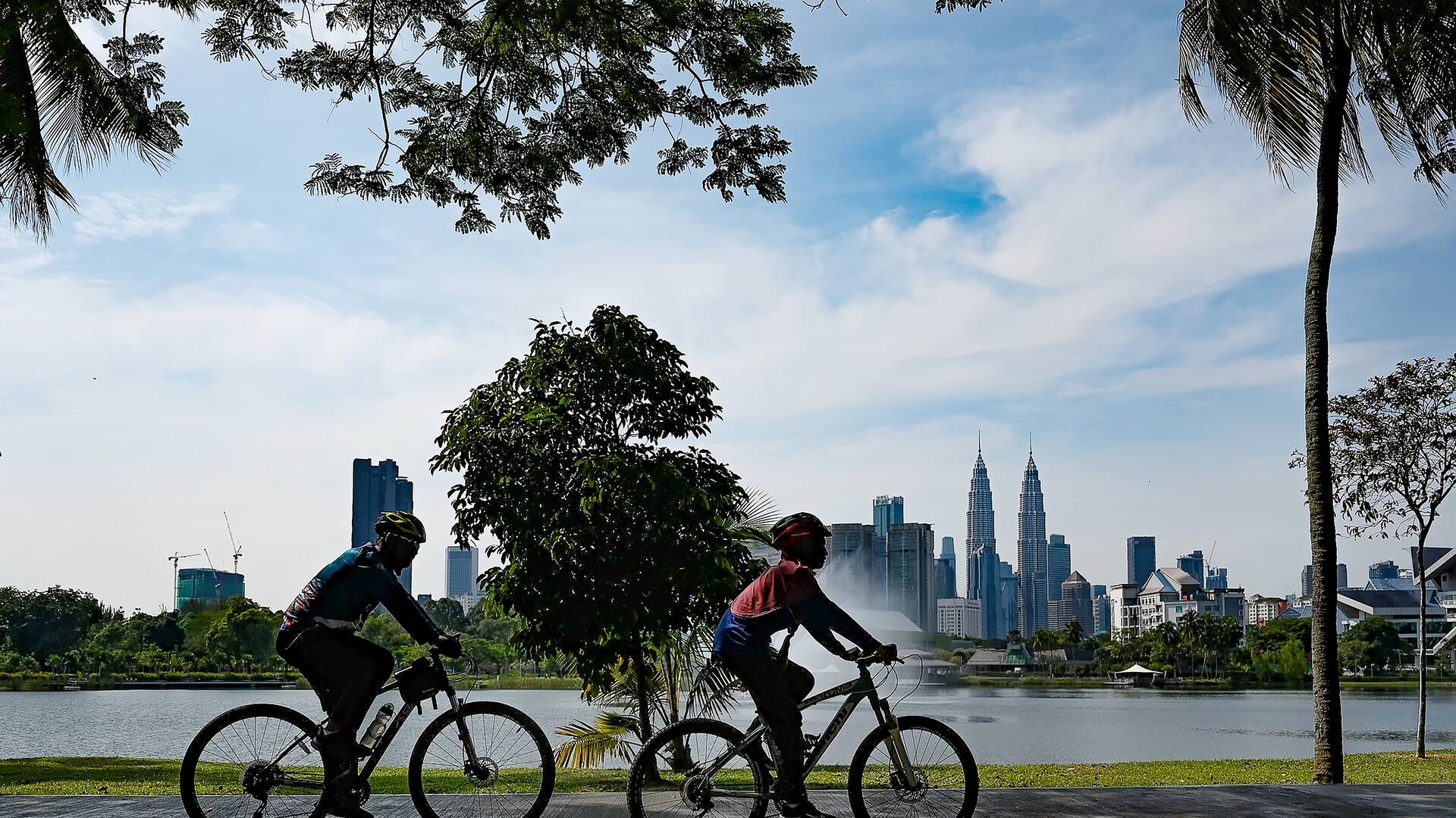 Bangkok and Kuala Lumpur Will Finally Be Connected By Direct Train This ...