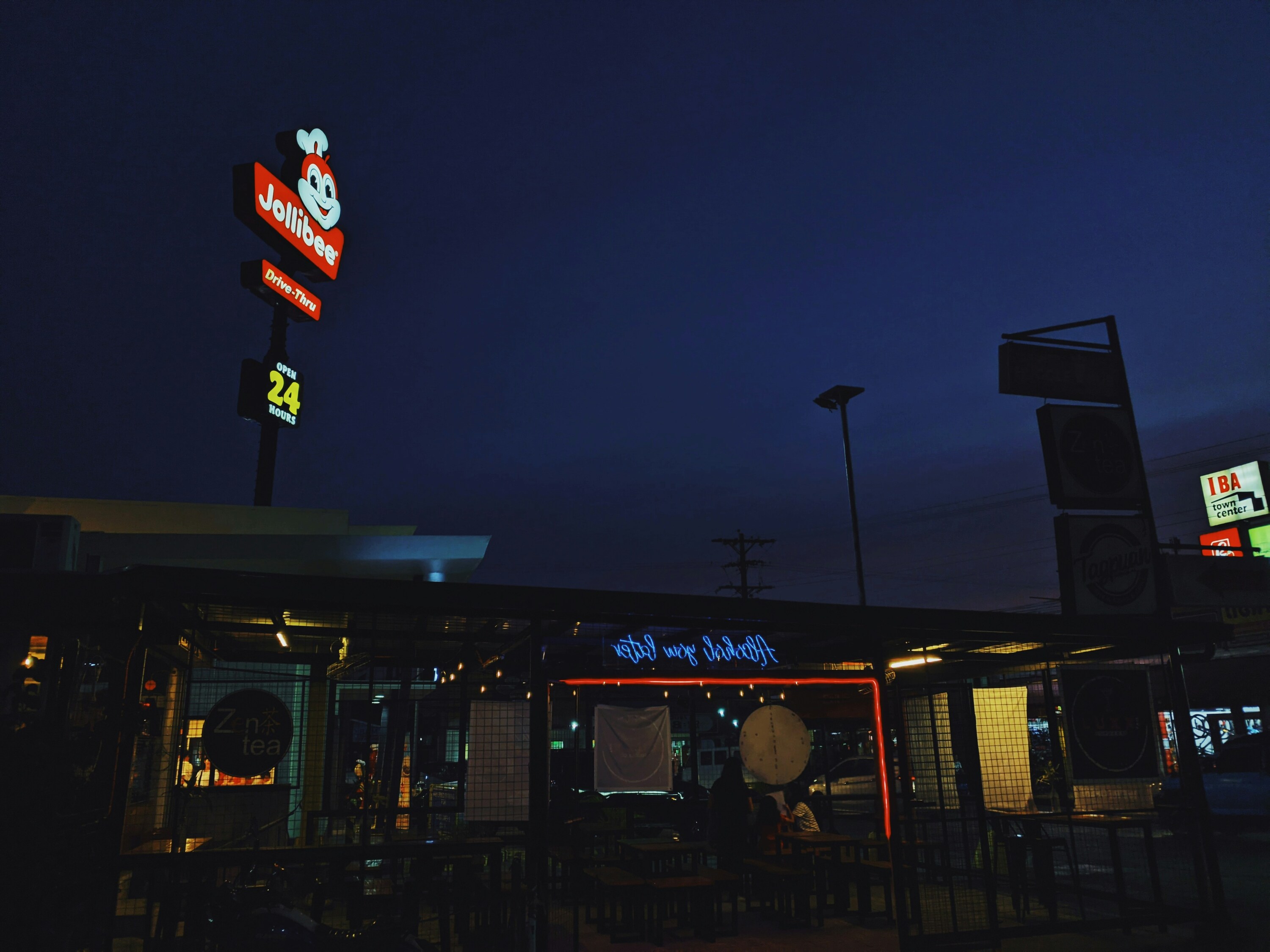Jollibee is set to open its first Australian store, in Sydney
