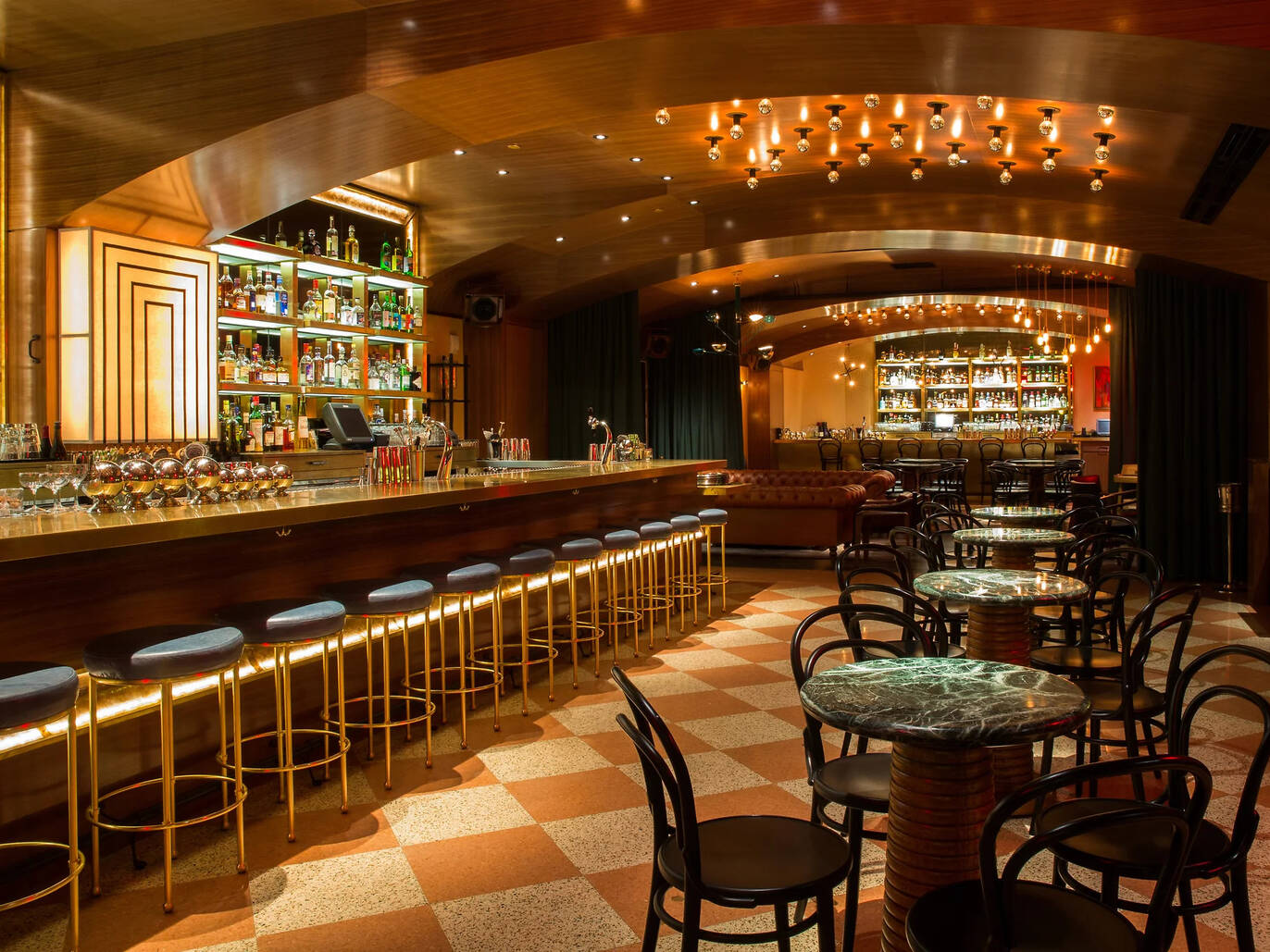 15 Best Bars in Dallas to Grab a Drink Right Now