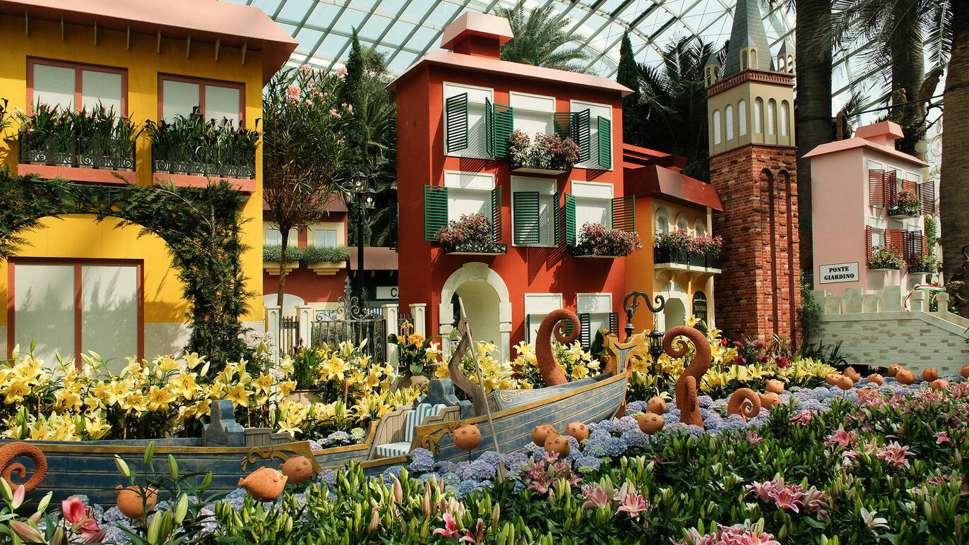 Lilytopia At Gardens By The Bay Features Over 10,000 Lilies