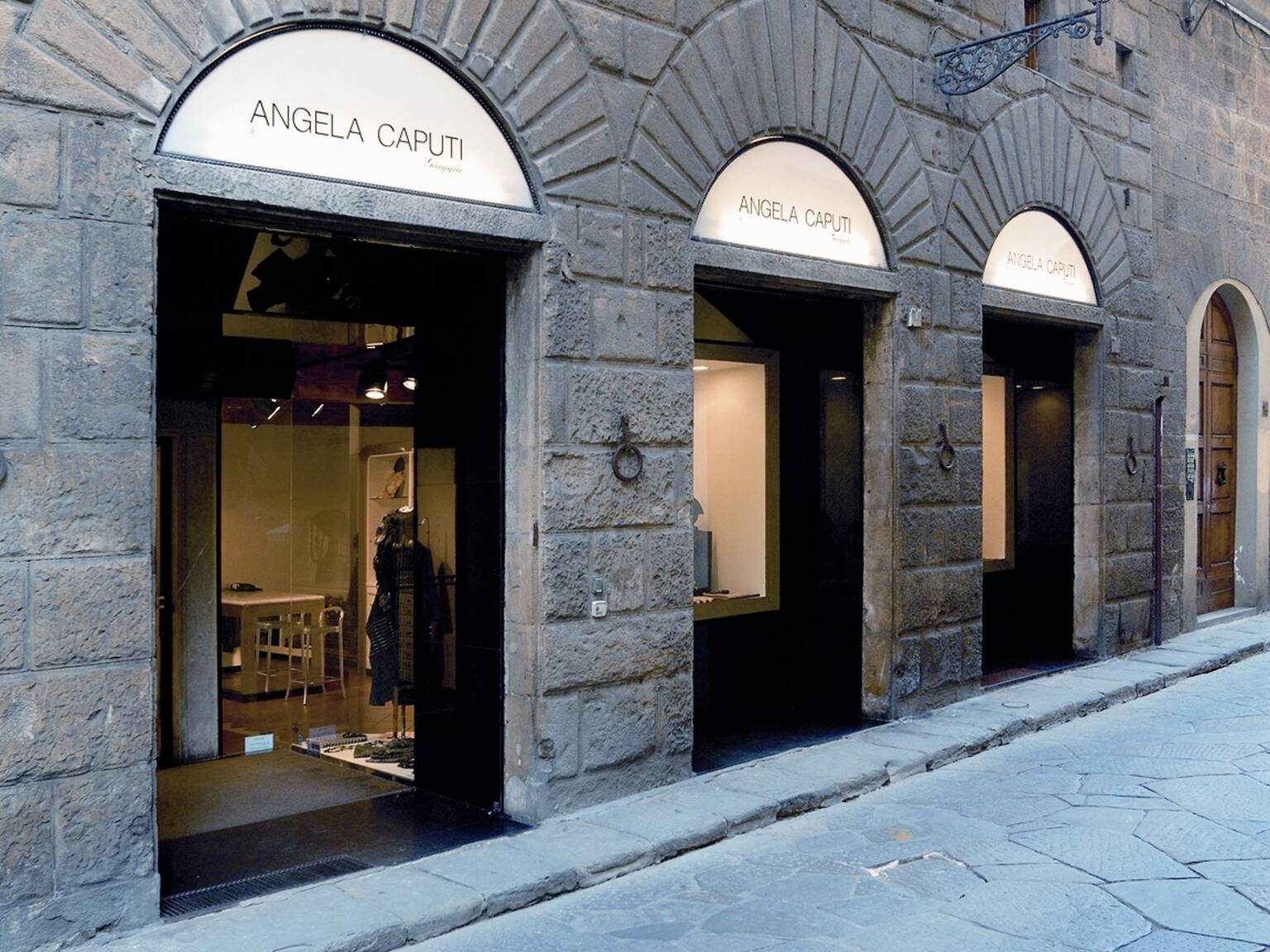 The Ultimate Shopping Guide to Florence: Best Boutiques, Brands And More