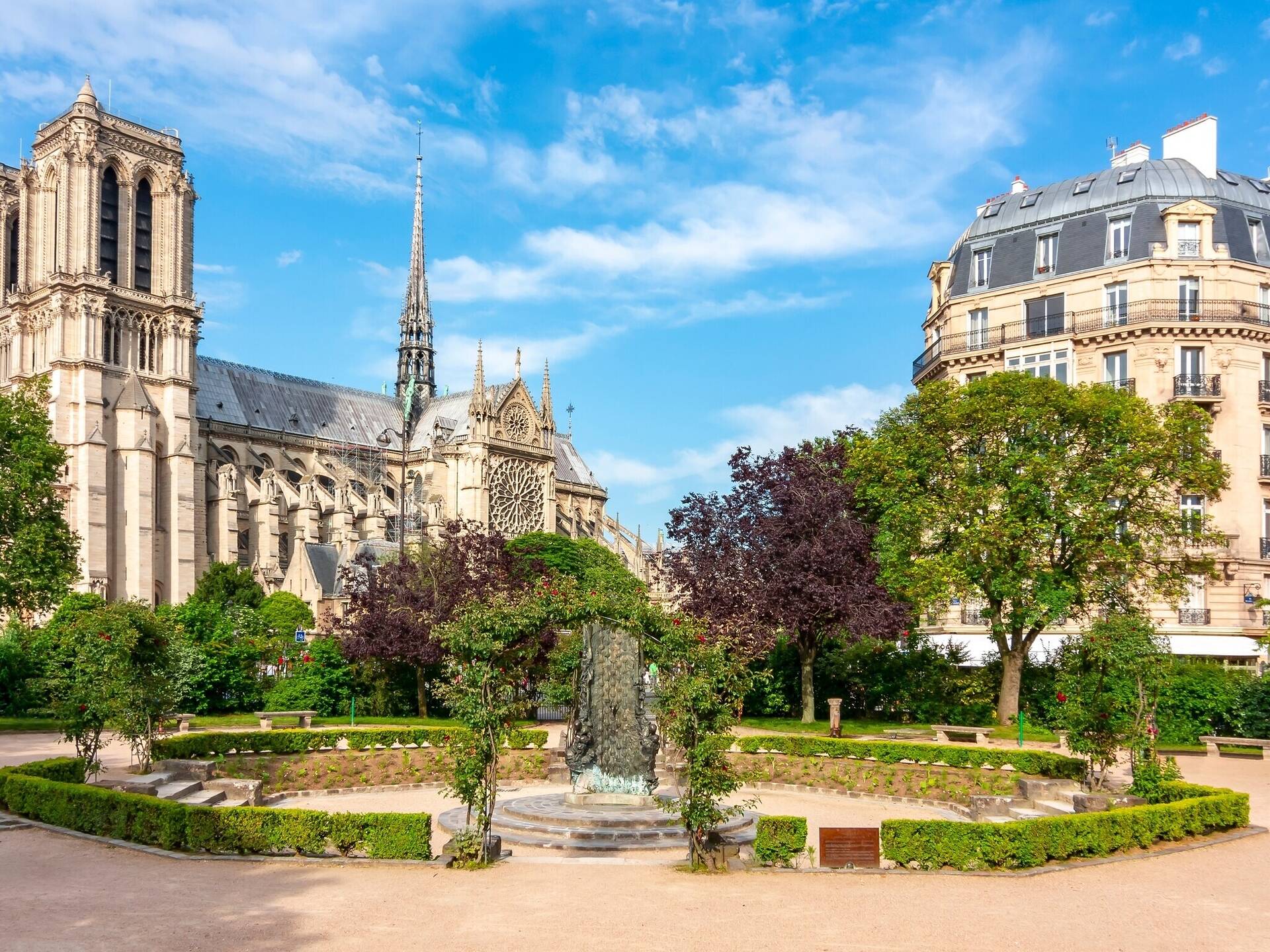 23 Best Parks and Gardens in Paris, By Local Editors