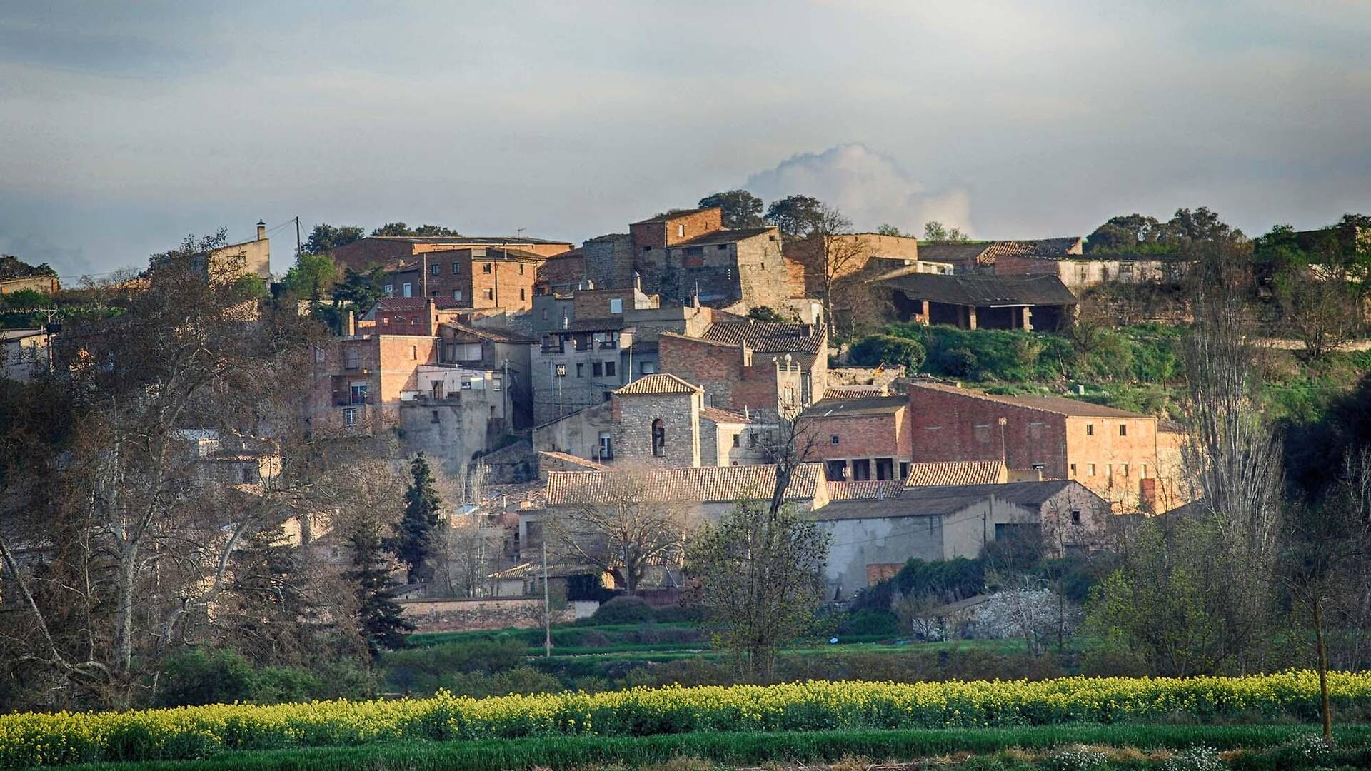 Cervera: Un pueblo con rico patrimonio medieval en la Catalunya interior