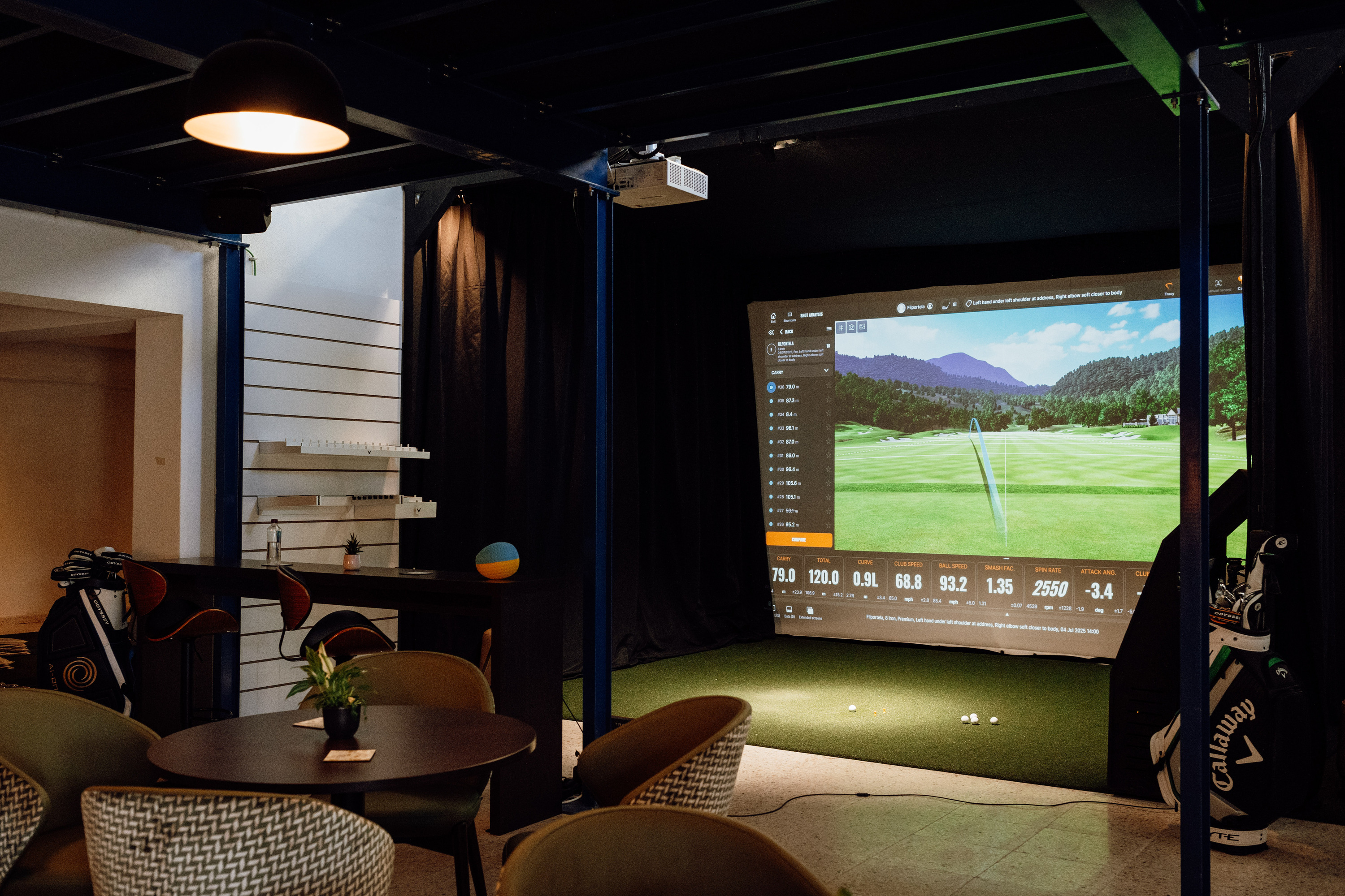 O Apex Swing Academy é o primeiro espaço de golf indoor do país
