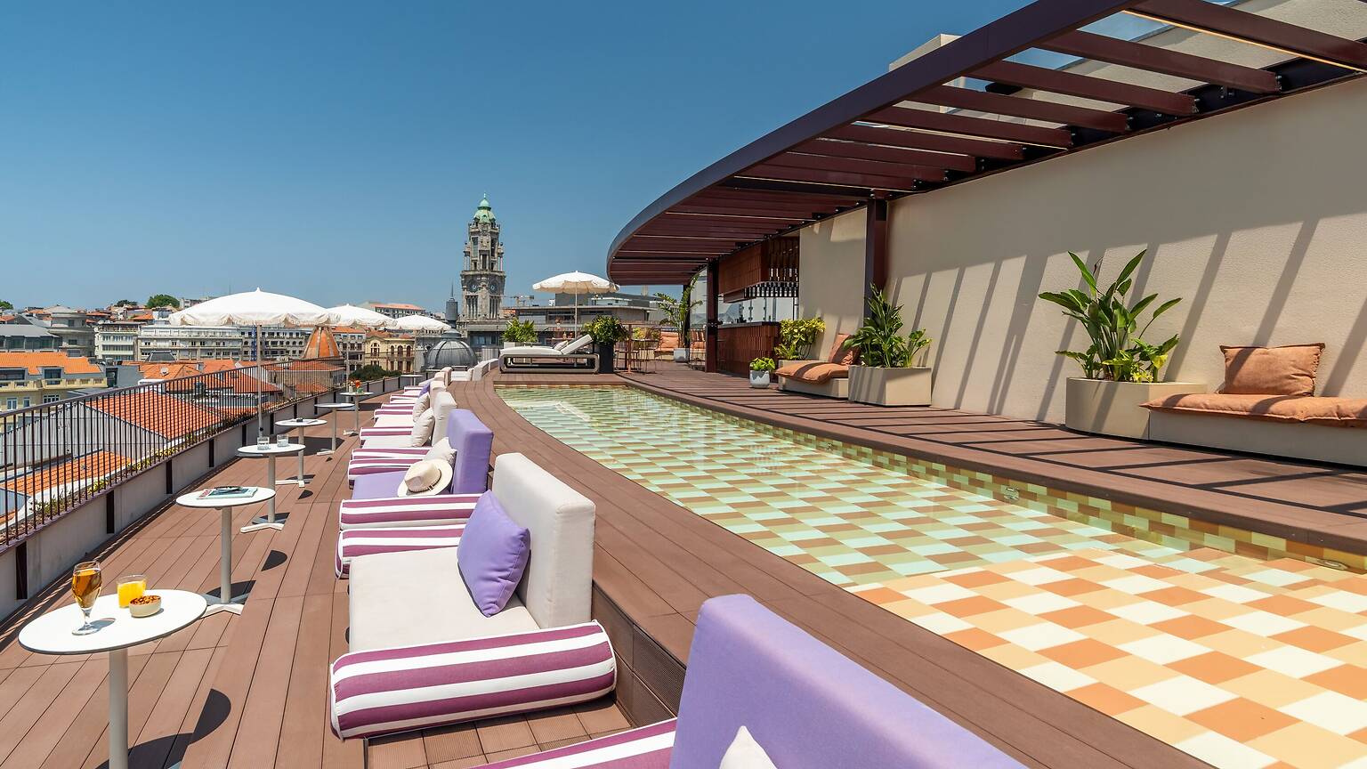 The Social Hub: conheça o novo rooftop do Porto