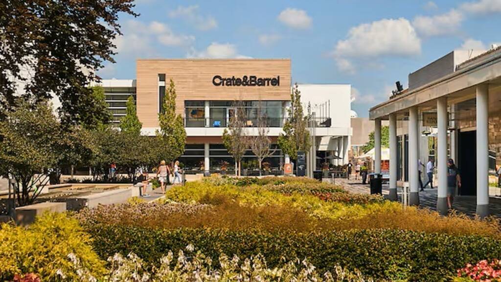 Oakbrook Center and Fashion Outlets of Chicago Among Best U.S. Malls