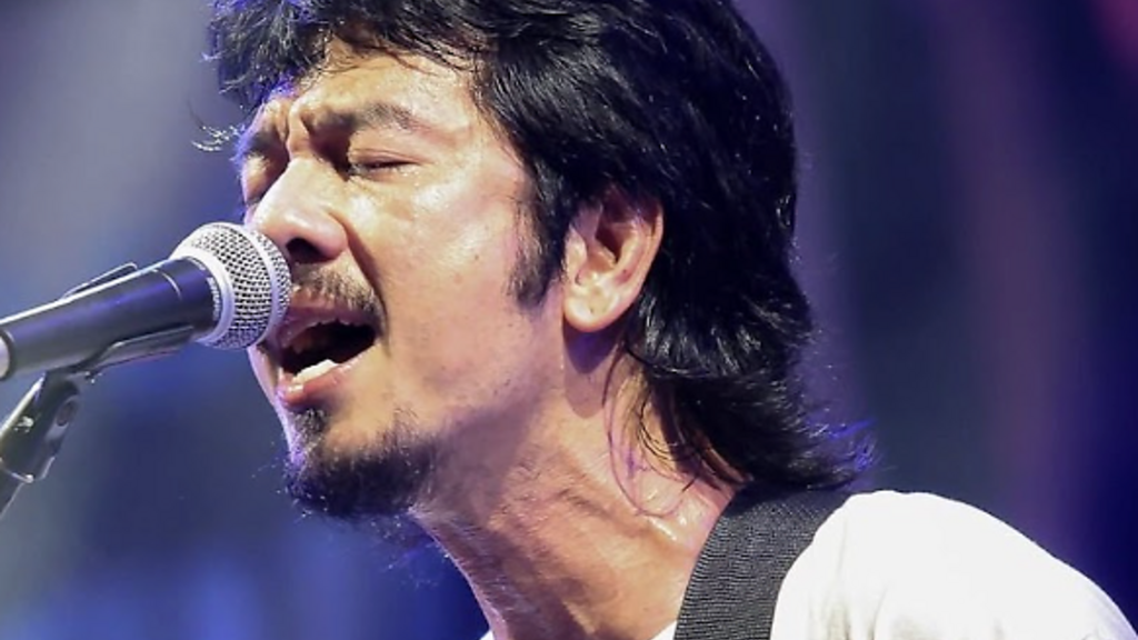 Lham Somphol live at Hugebar | Things to do in Chiang Mai