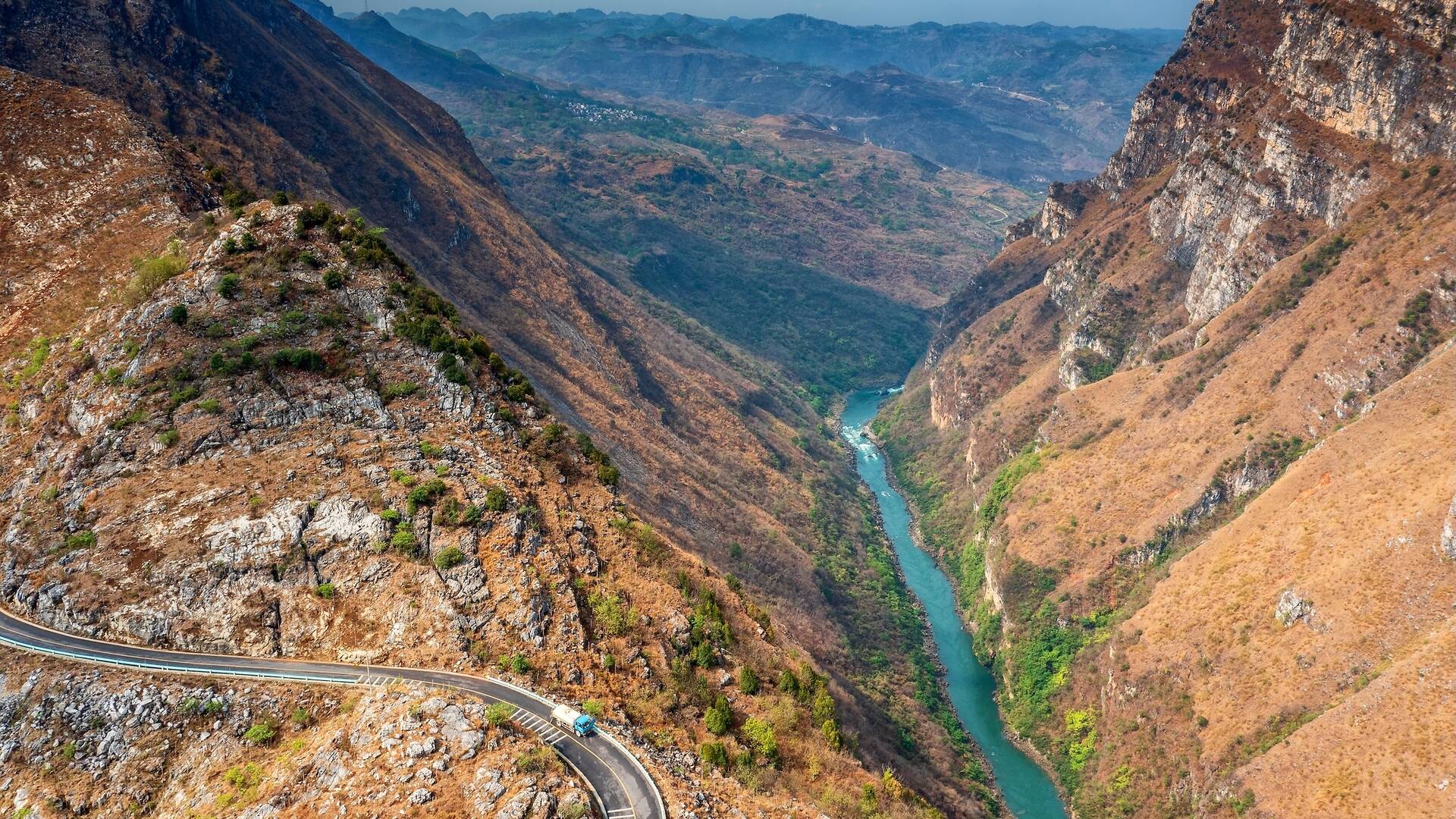 World’s Tallest Bridge to Open in China in Late 2025 — Here’s What to ...