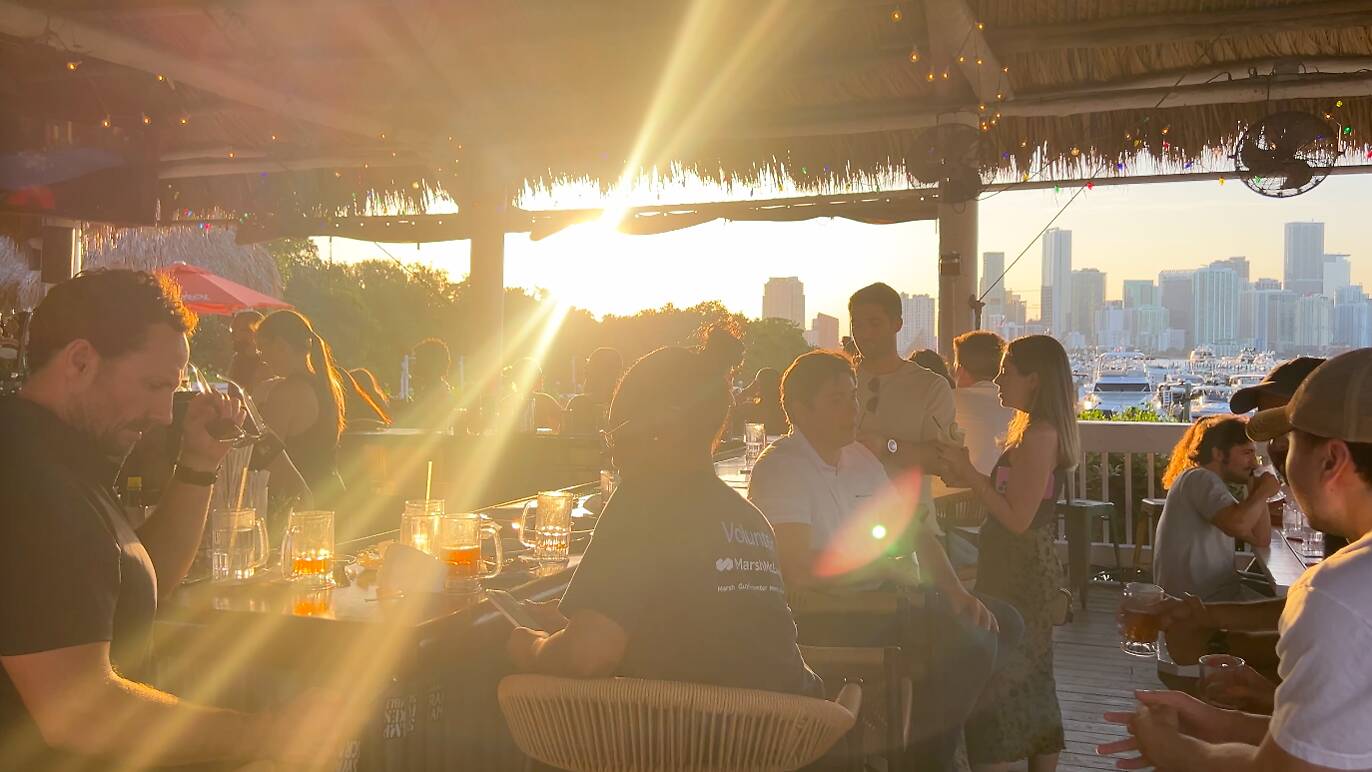 23 Best Bars in Miami: A Definitive Guide to Drinking in the Magic City