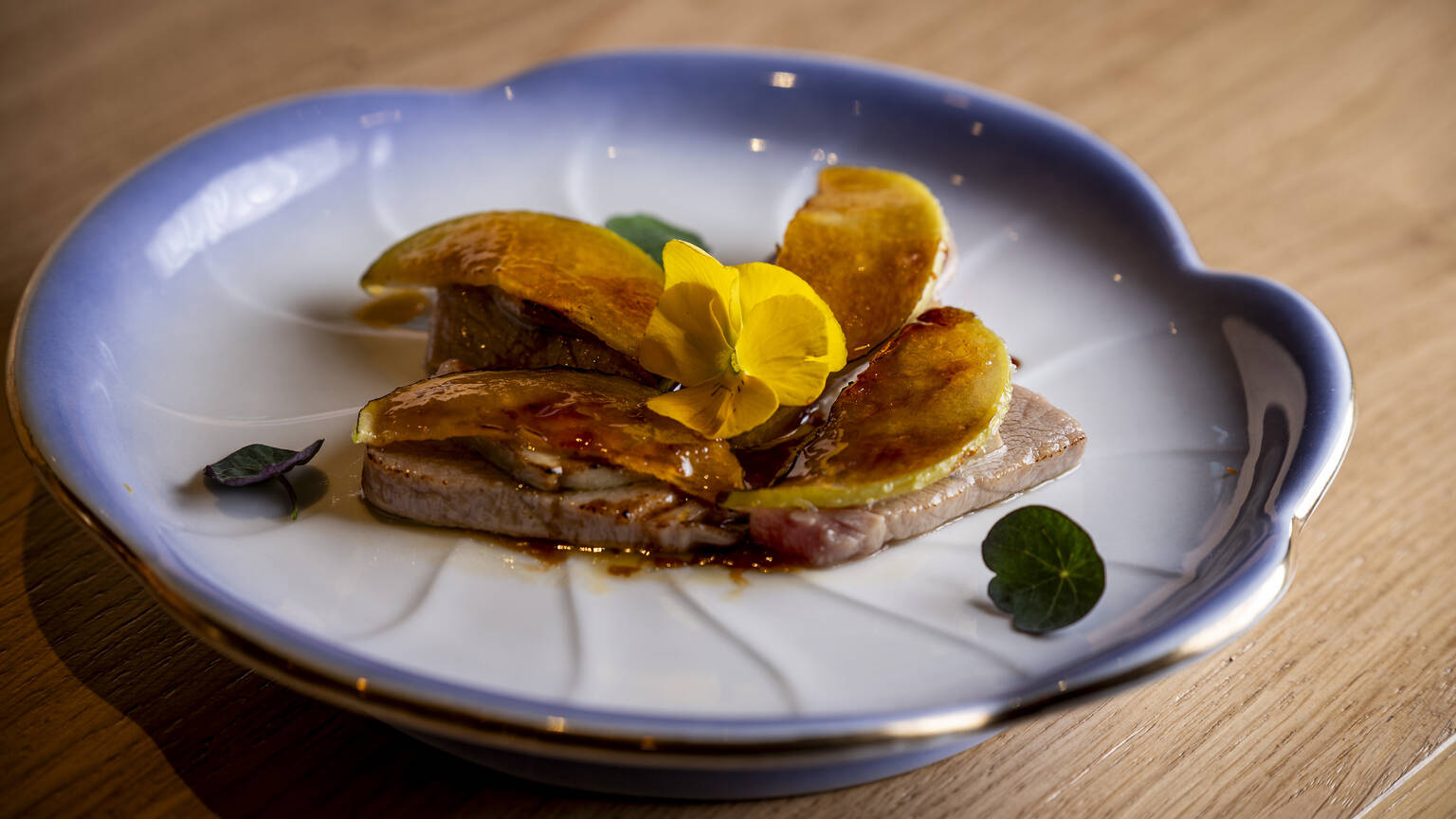 Na agitação de Picoas, o MITSU oferece tranquilidade e comida japonesa ...