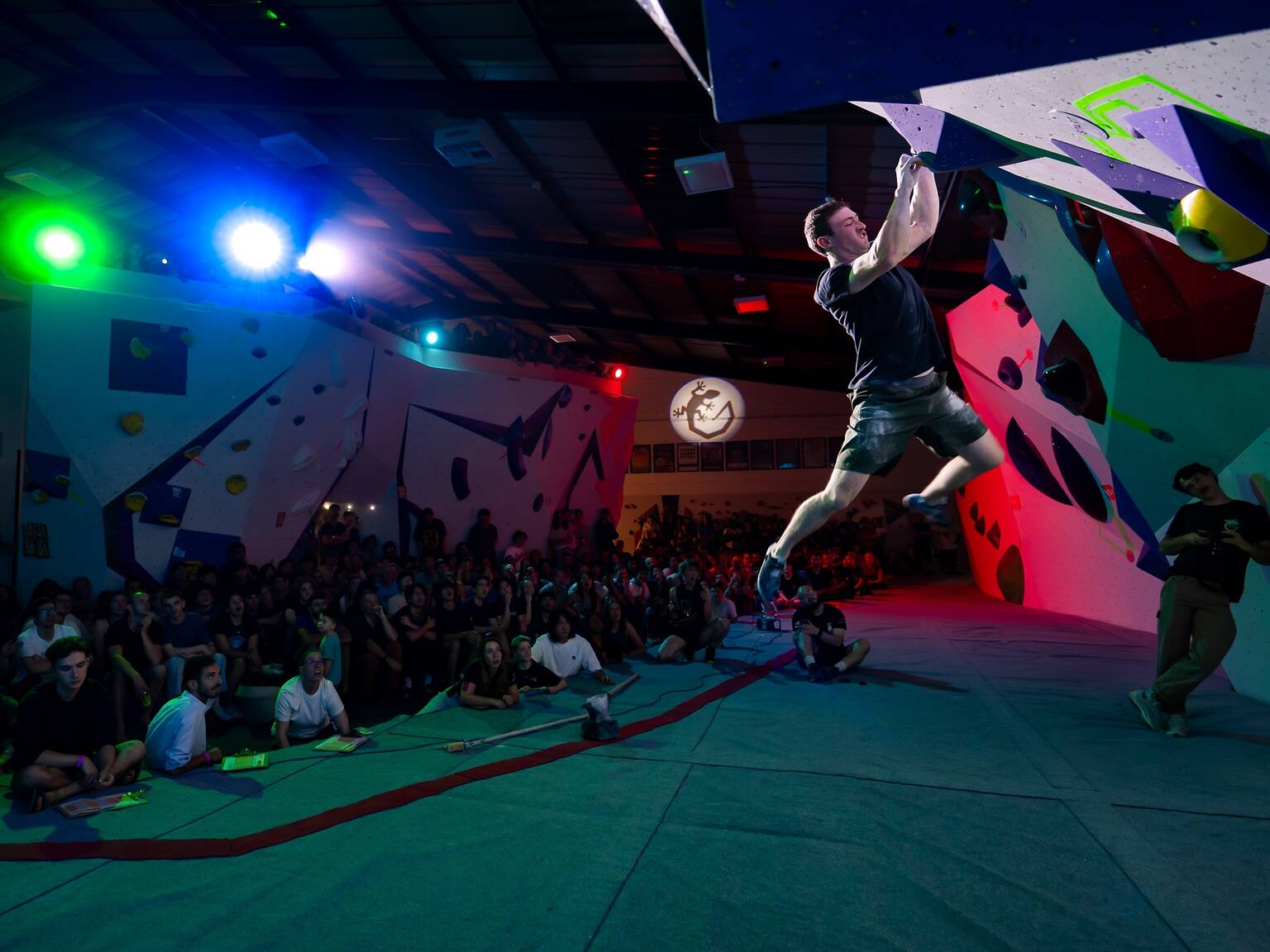 Rock Climbing In London: 11 Best Climbing & Bouldering Walls