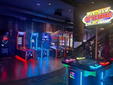 Best Arcade Bars in Los Angeles for Drinks and Games