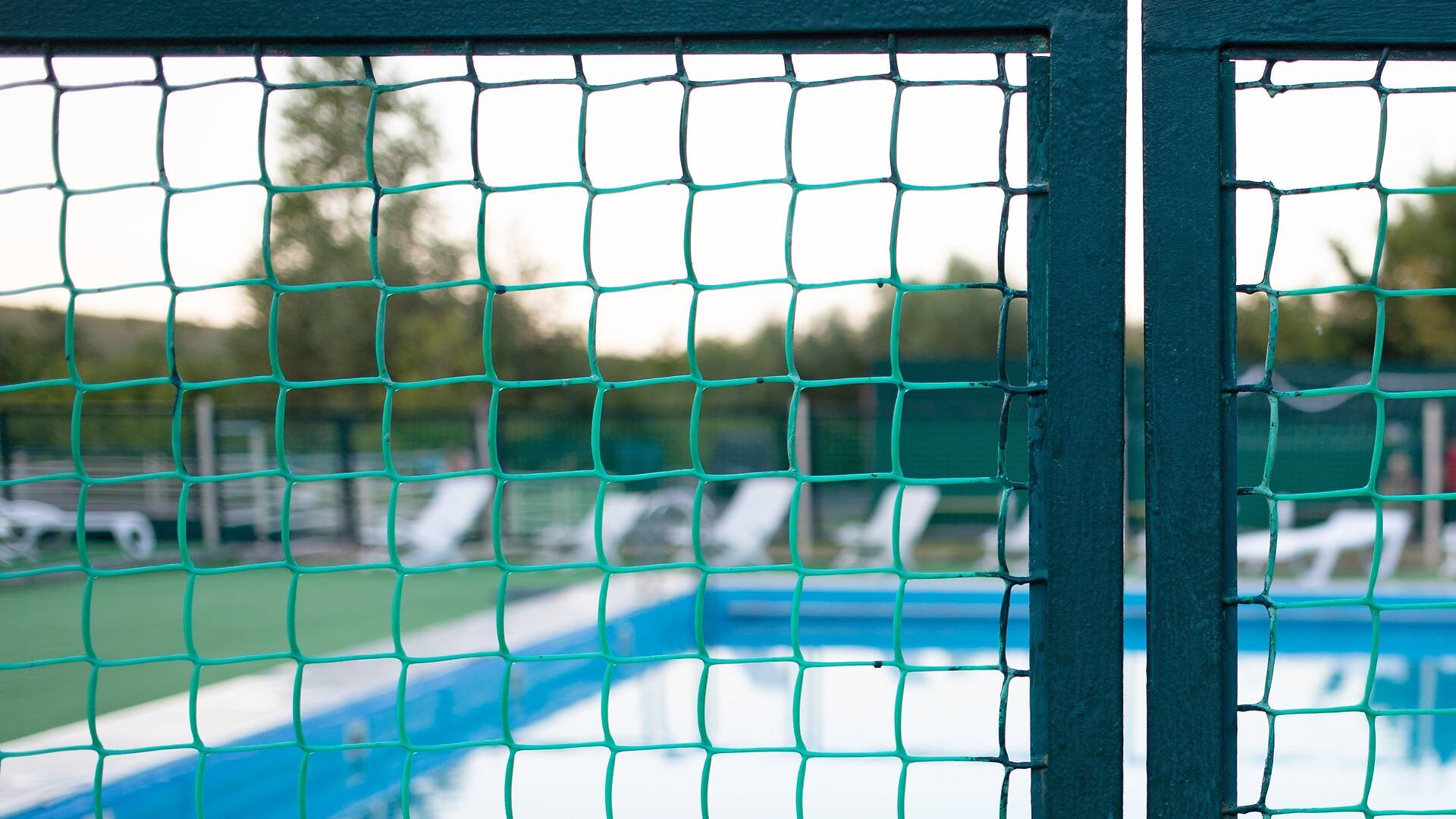 Quebec’s New Outdoor Pool Rules Take Effect With Heavy Fines For Non ...