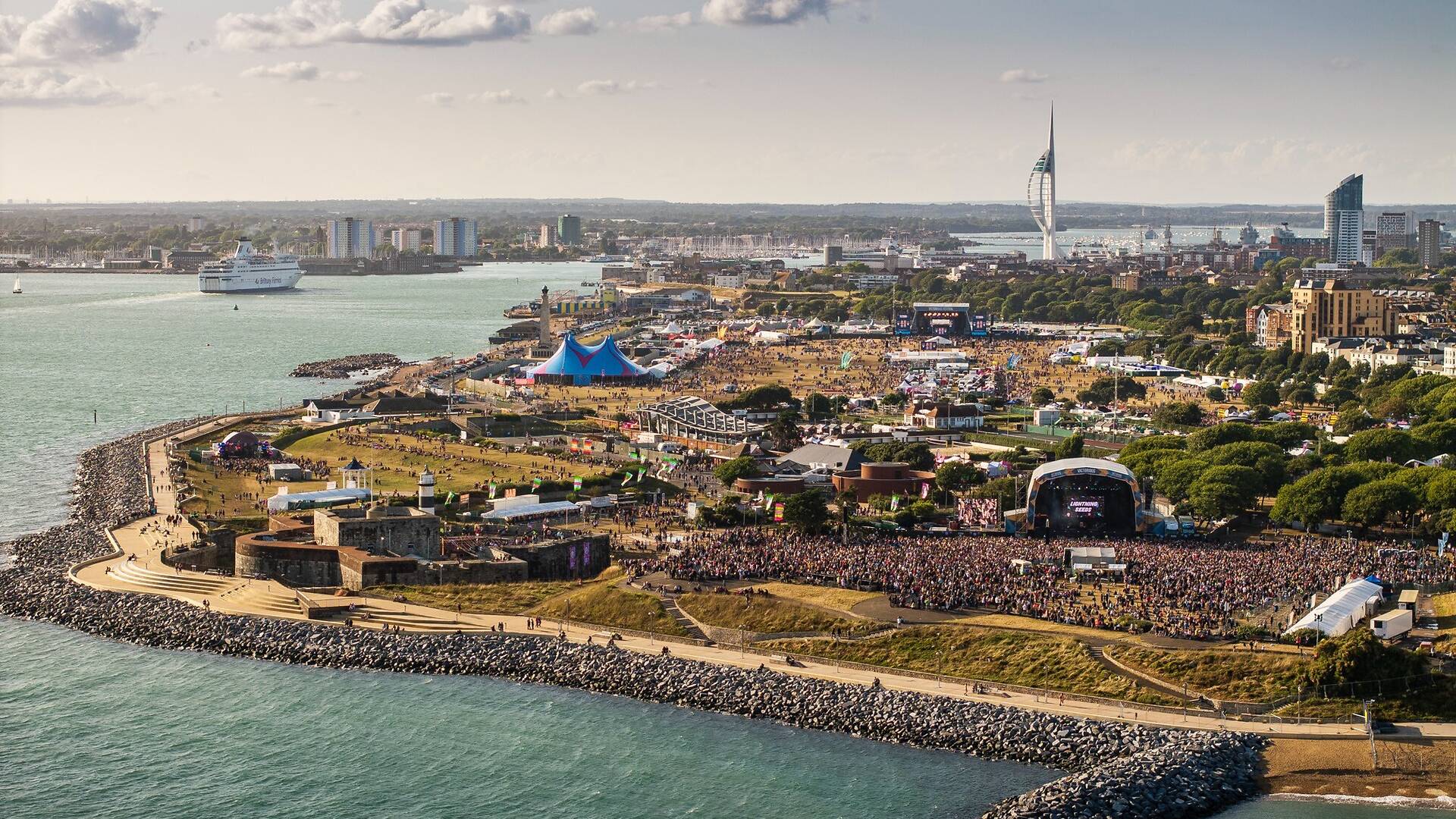 Victorious Festival 2025: Headliners, Full Stage Times, Last-Minute ...