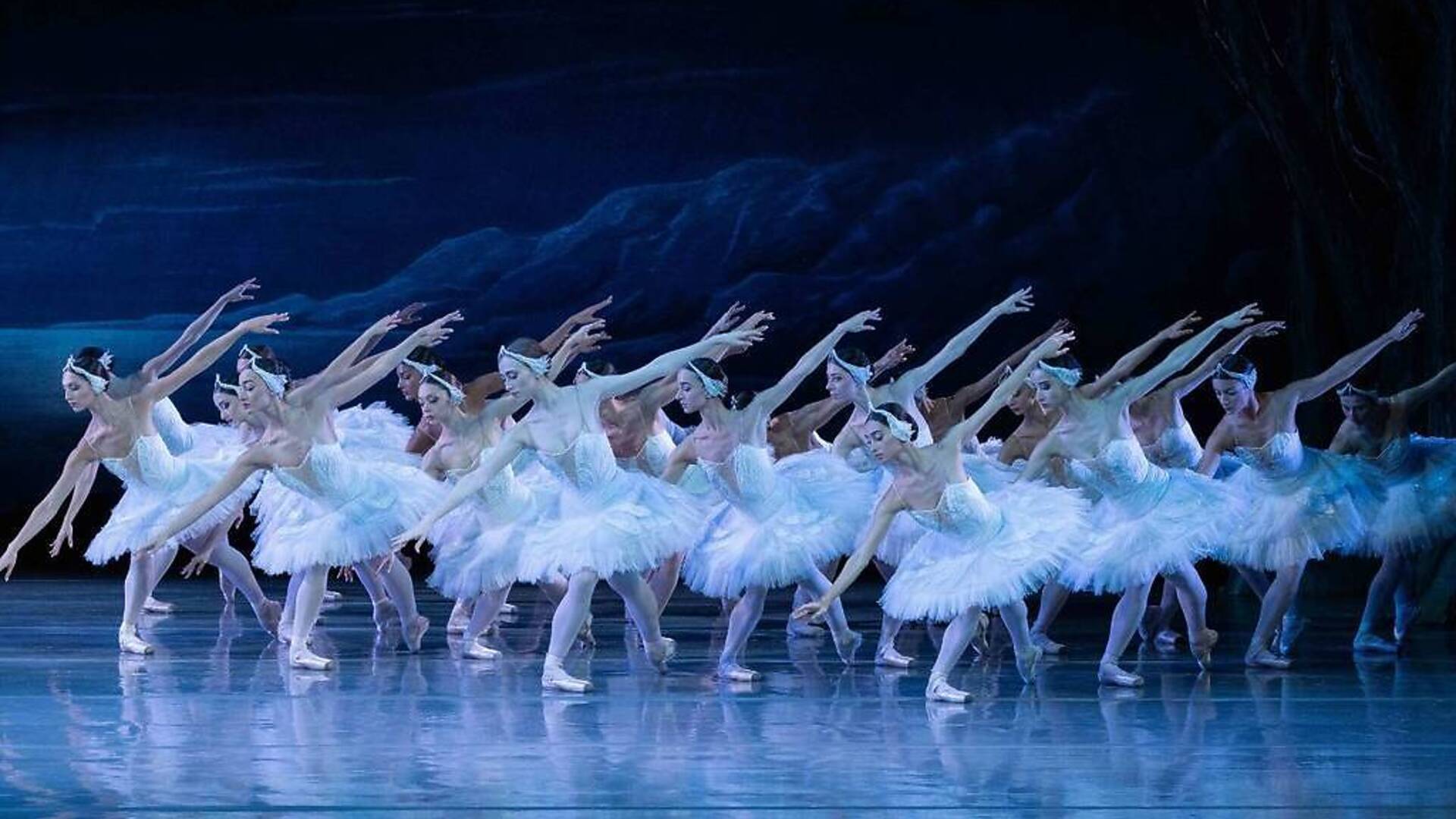 Swan Lake By State Ballet Of Georgia Debuts In Singapore