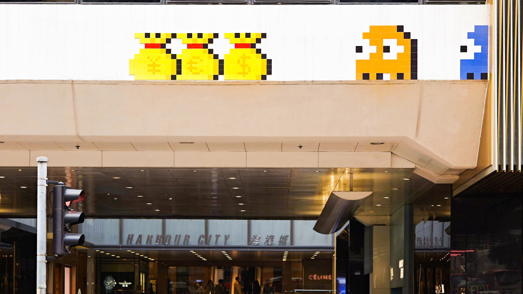 2 people have been arrested for attempting to steal Invader’s ‘Pac-Man ...