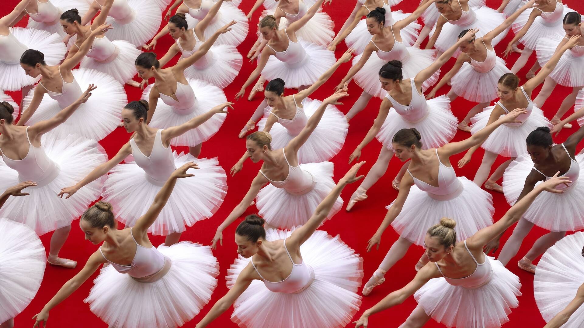 PASSÉ, a beautiful ballet photography exhibit, will open in NYC for one ...