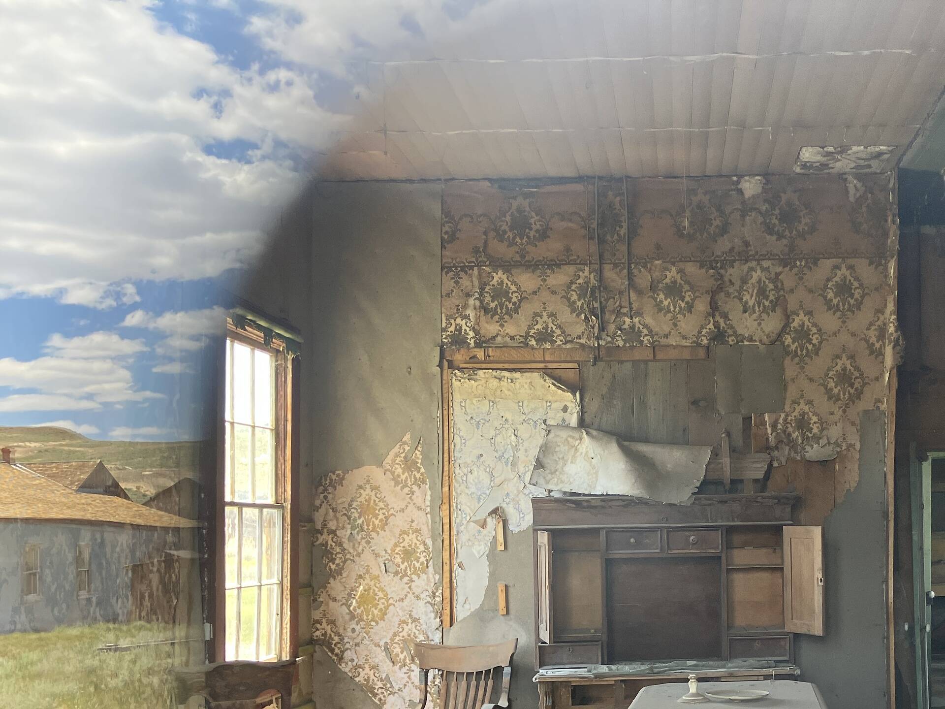 Check Out These 16 Creepy Ghost Towns You Can Visit If You Dare