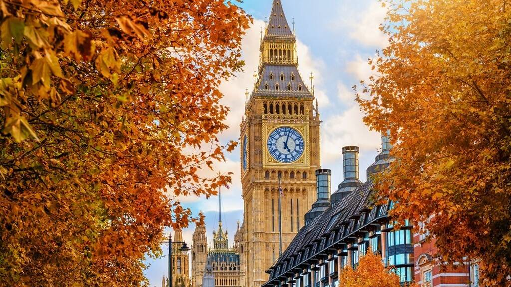 Why Autumn Leaves Will Be Even More Spectacular Than Usual In Britain ...