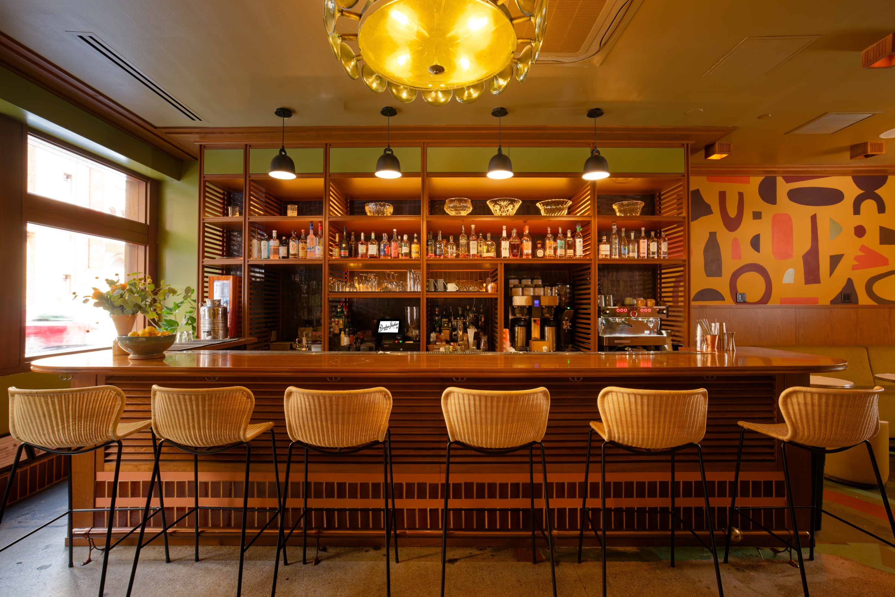 River North Bar Broken Shaker Is Reimagined By the Team Behind Pete ...