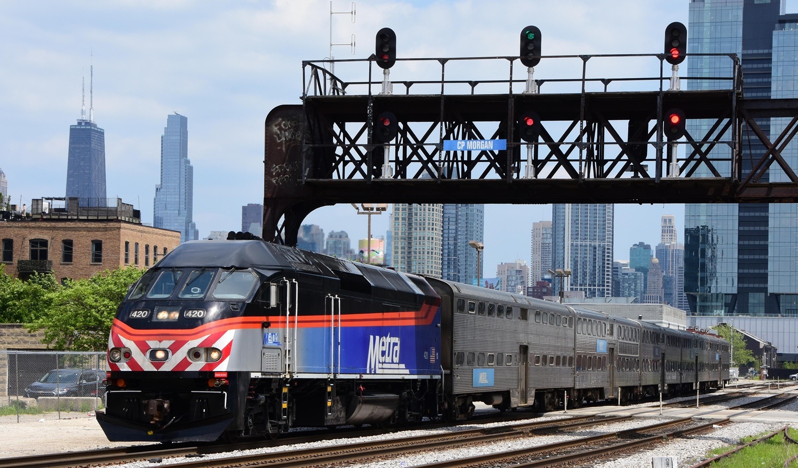 Metra test drives Cafe Car prototype for riders to comment on