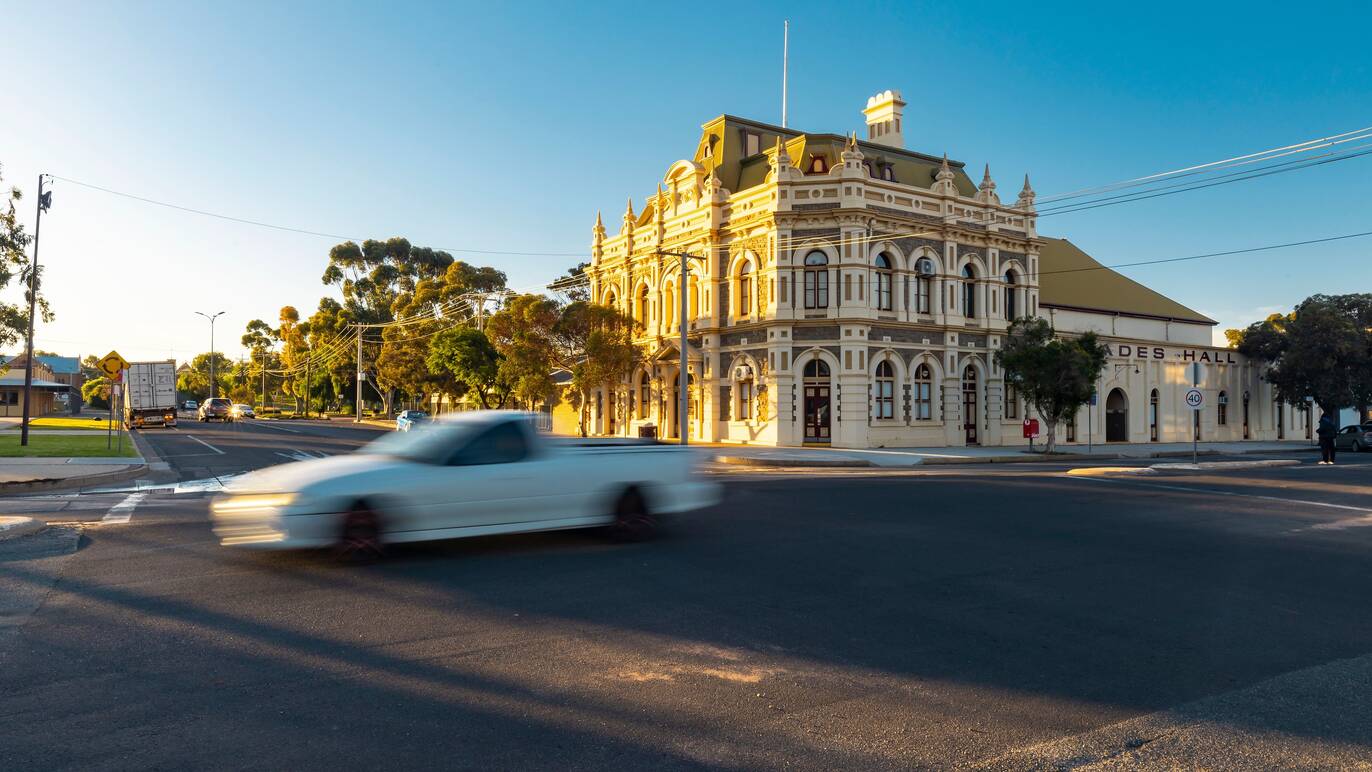 This surprising Australian town has the cleanest air in Oceania