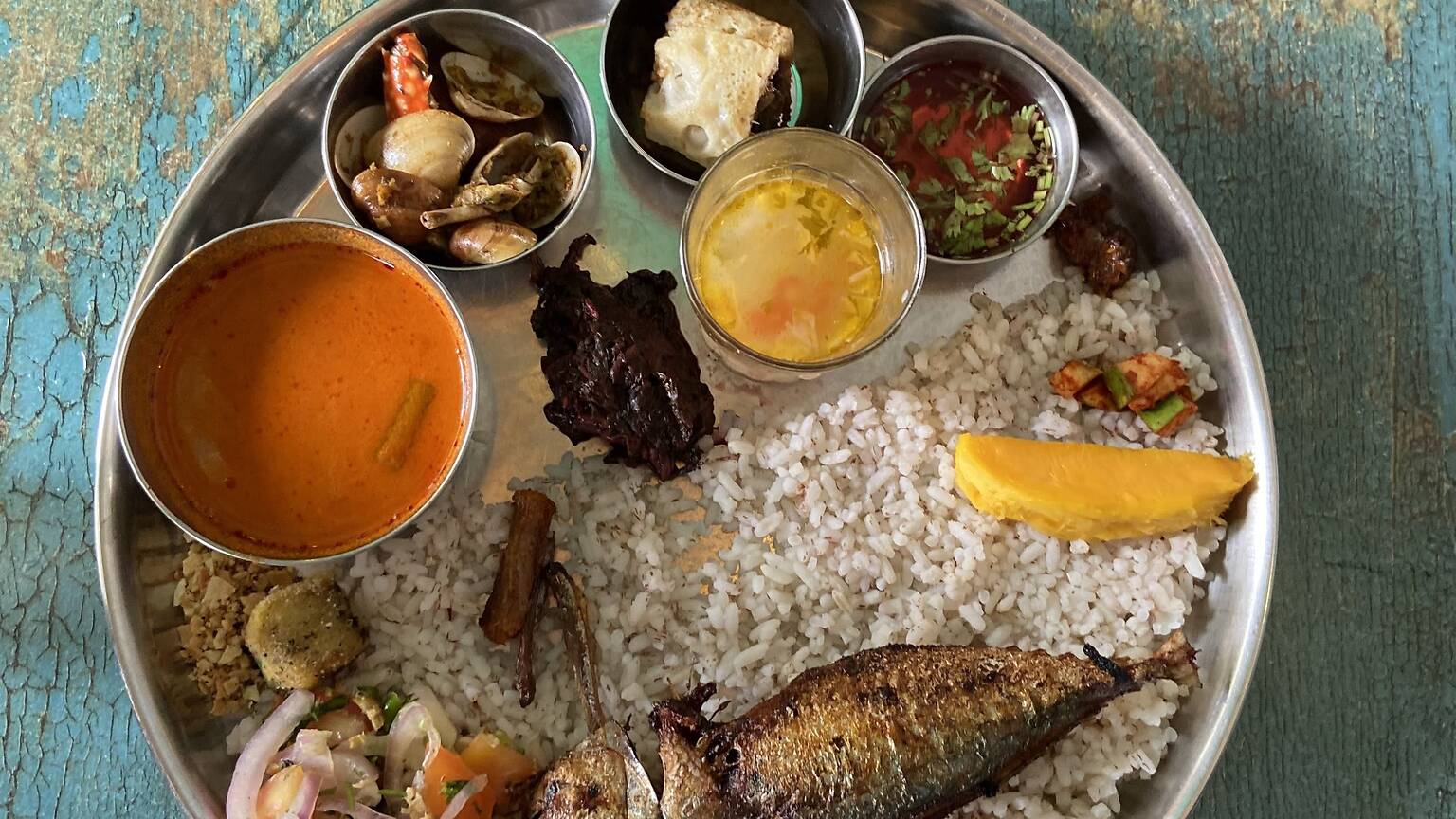 Bombil | Best Seafood Thali in Goa