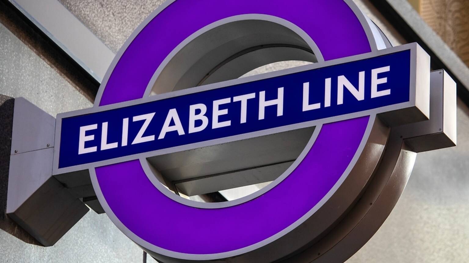 The Elizabeth Line and Heathrow Express Are Down This Weekend: How To ...