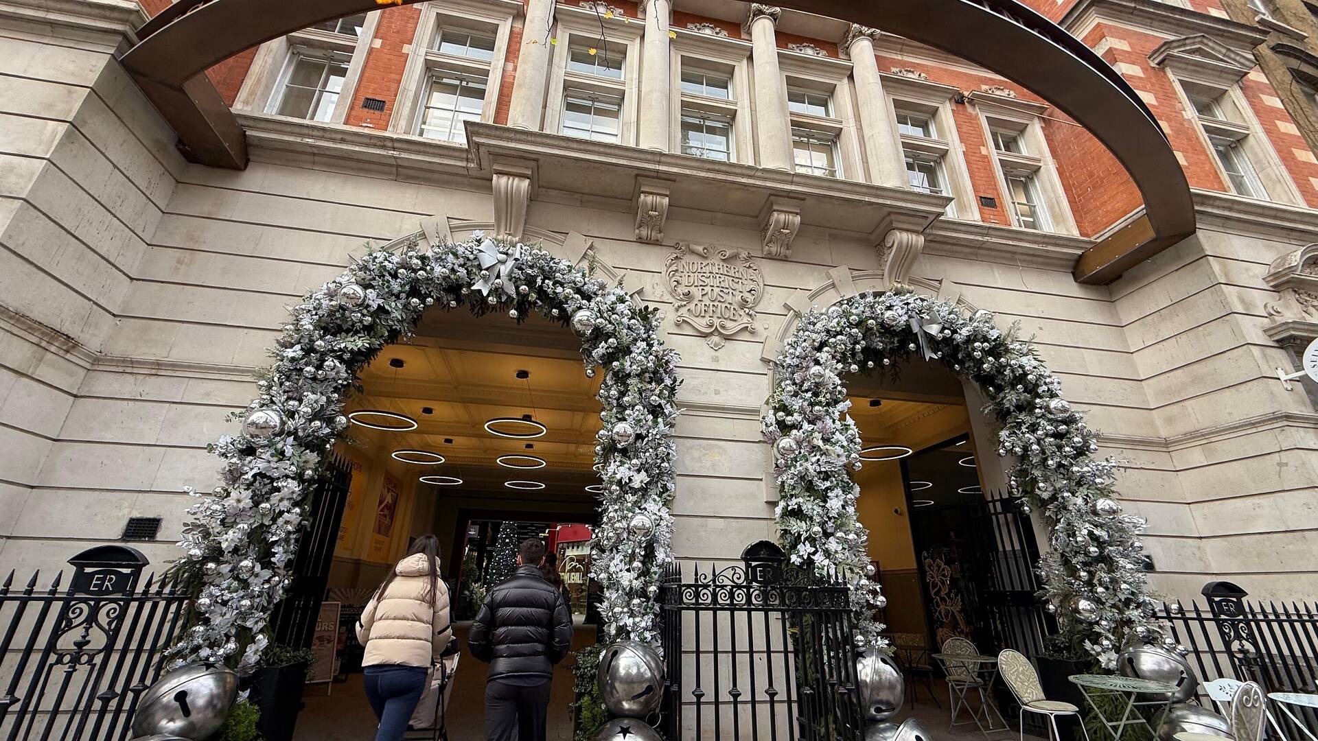 Islington Square Festive Market | Shopping in London