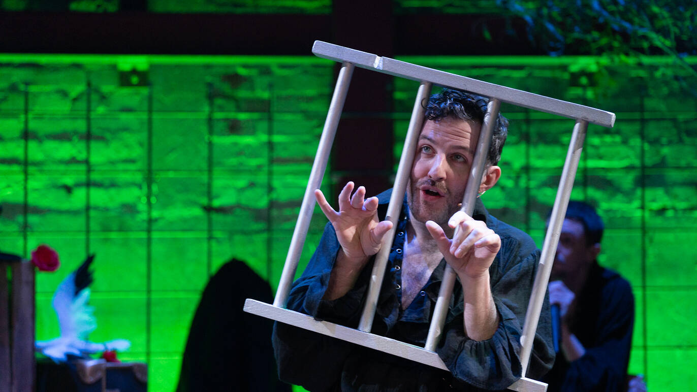 Dracapella, Park Theatre review: This all-singing panto-style romp ...