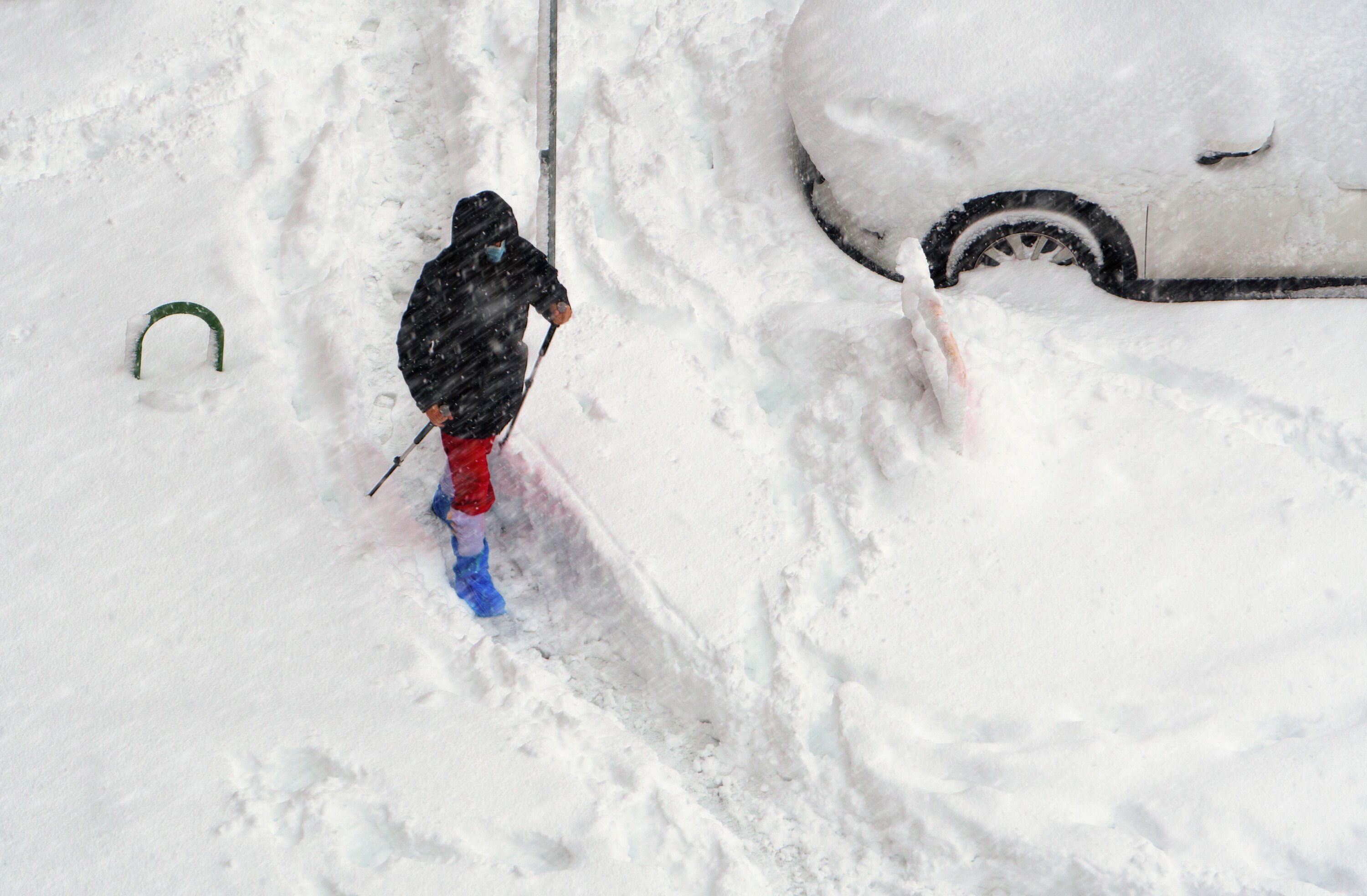 Montreal Braces for 20 cm of Heavy Snow as Major Weather System Approaches