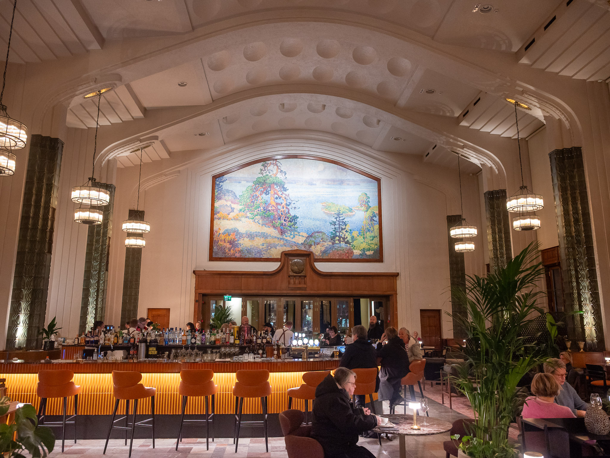 Arvostelussa ravintola Taulu Helsingin rautatieasemalla