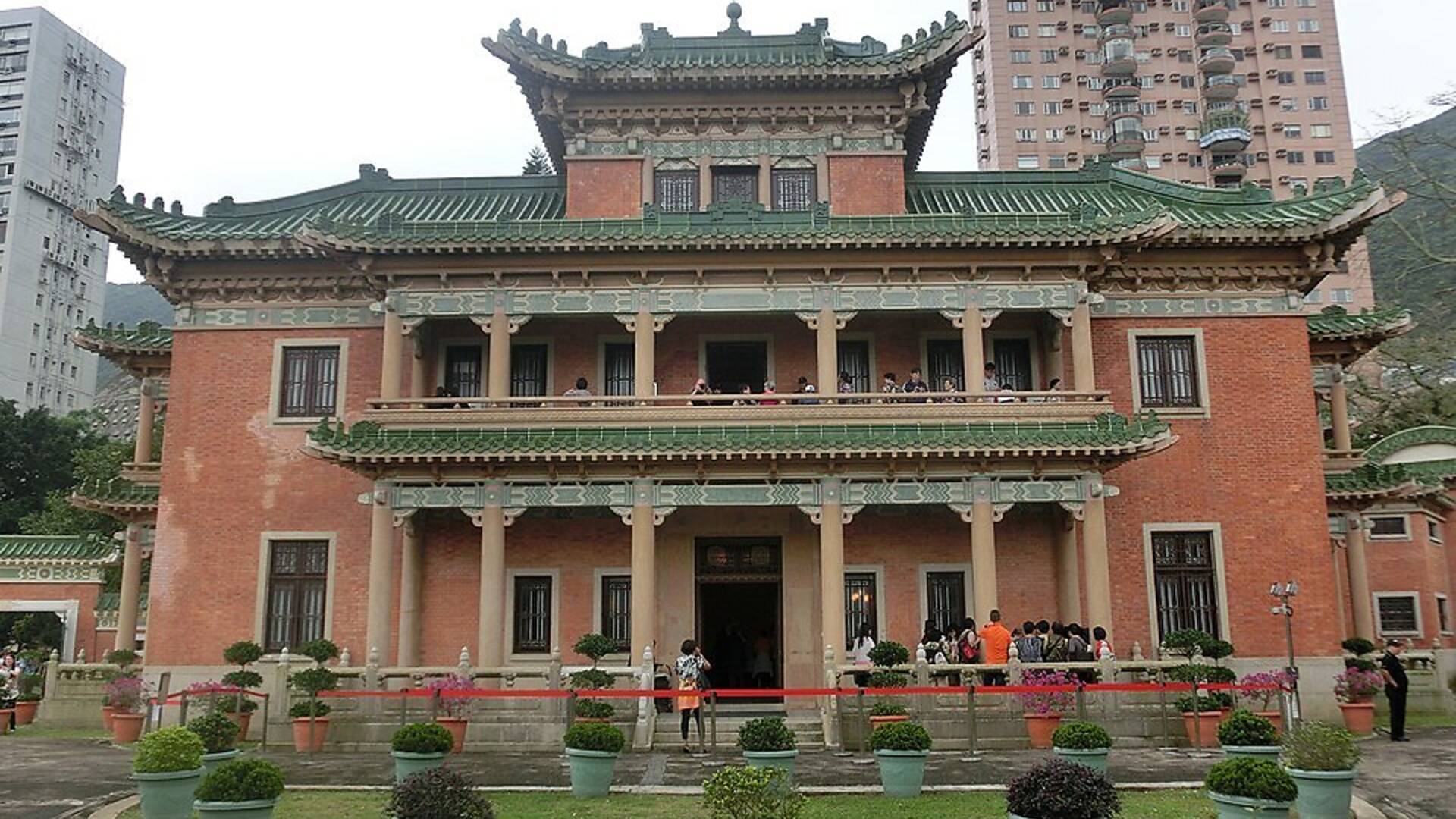 Guided tours at King Yin Lei