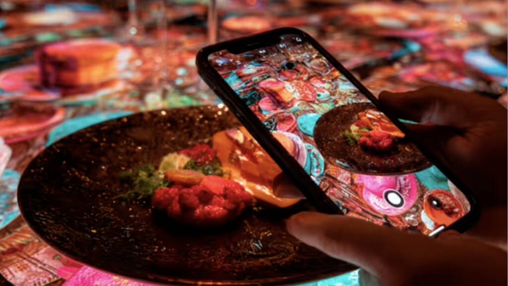 There's an 'Alice in Wonderland'-Themed Immersive Dinner in Miami: Tickets