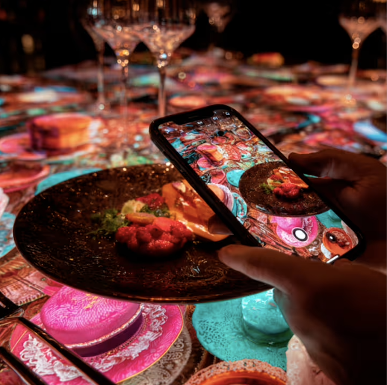 There's an 'Alice in Wonderland'-Themed Immersive Dinner in Miami: Tickets