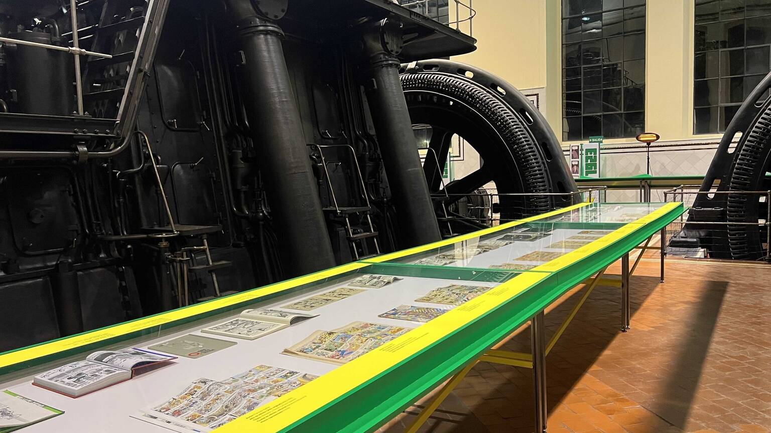 Metro Cómic. Un viaje entre viñetas en la Nave de Motores