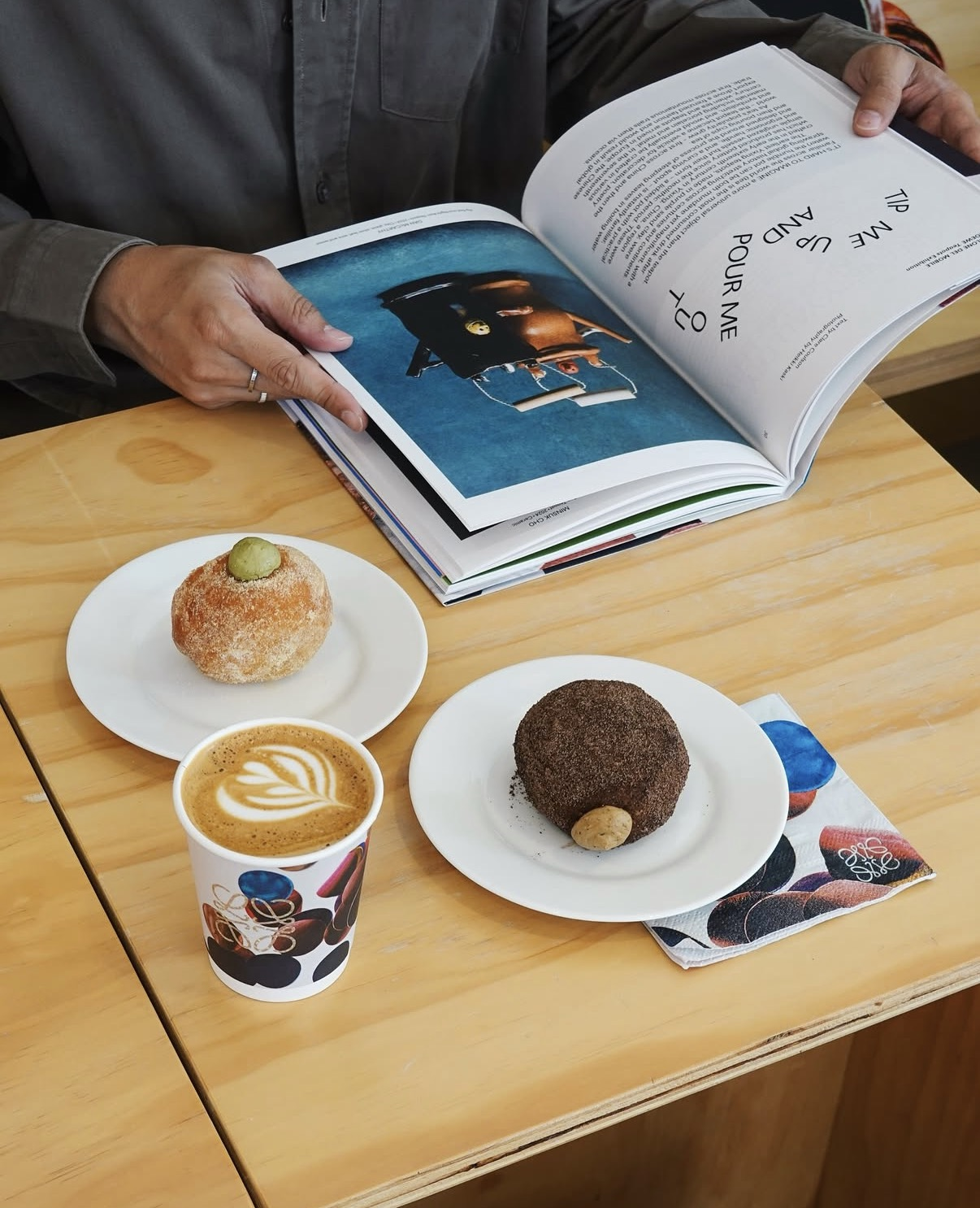 Donut Disturb | Restaurants in อารีย์, กรุงเทพมหานคร