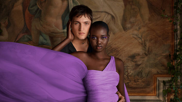 Valentino Beauty transforma un lugar icónico de Madrid en una ...