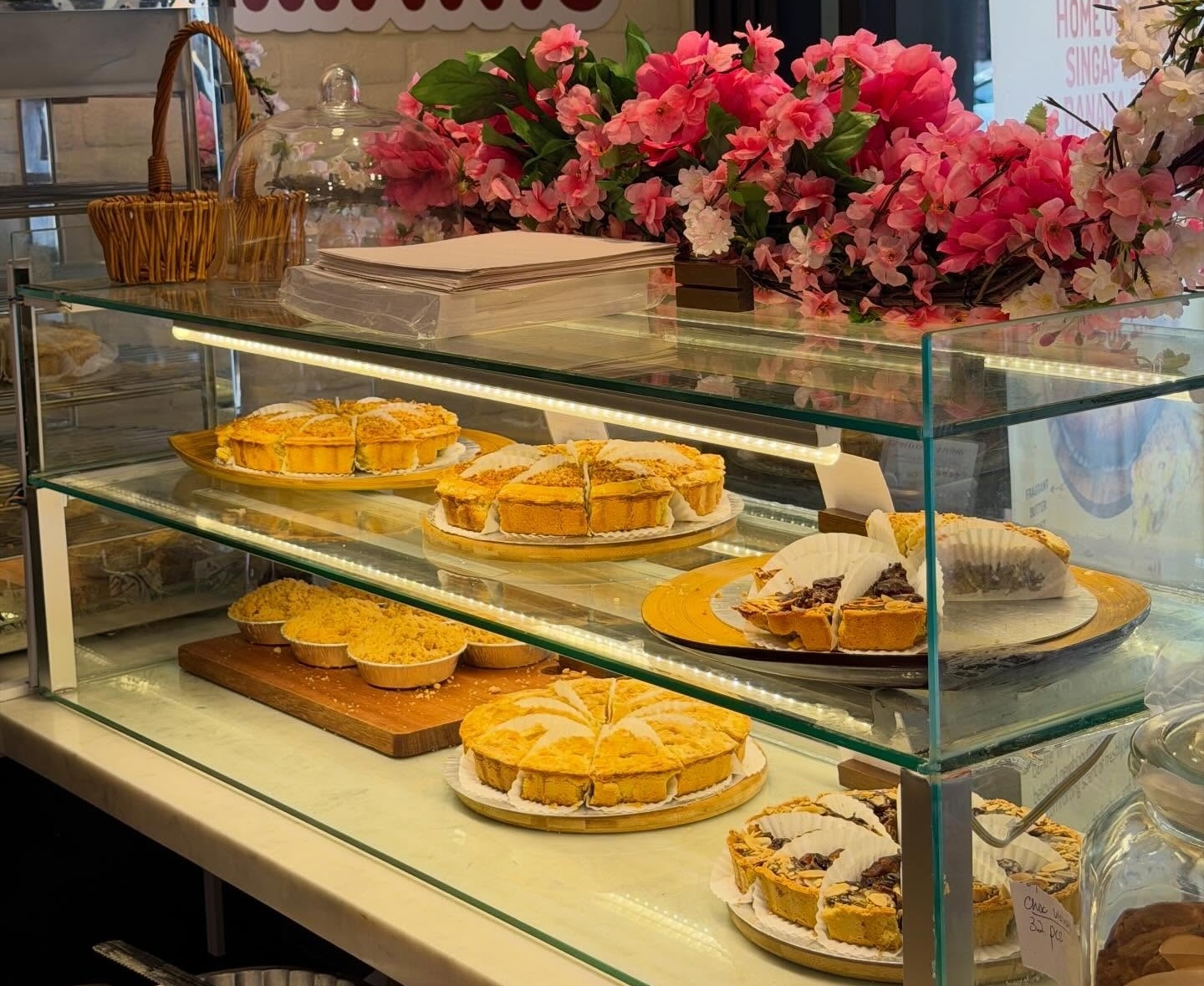 Dona Manis Cake Shop Opens First Dine-In Café in East Coast