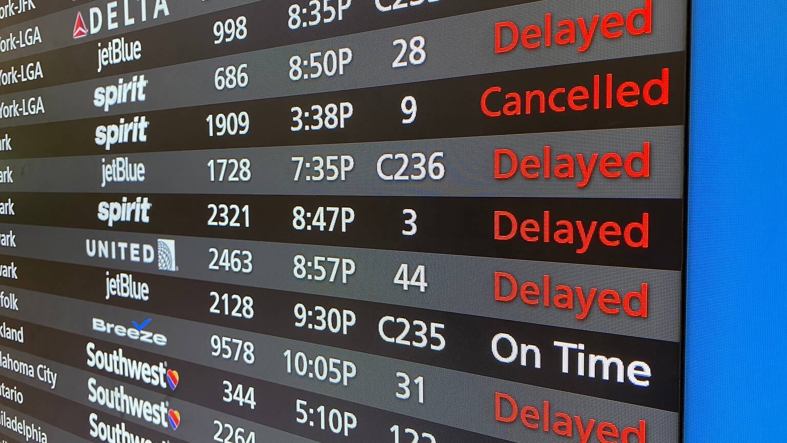 When Will Flights Return to Normal After Winter Storm Fern in the U.S.?