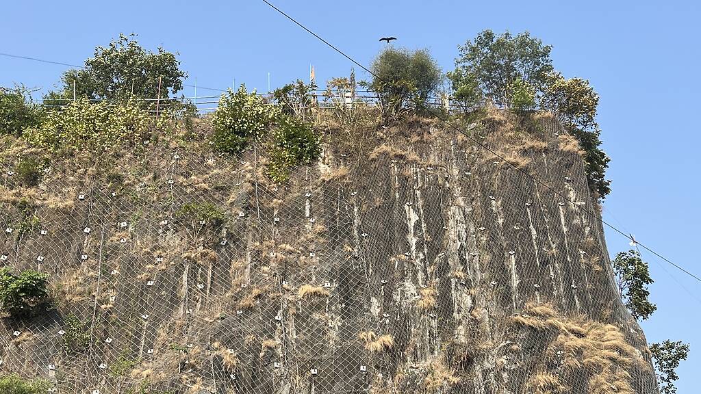 Gilbert Hill | Best Free Things to do in Mumbai