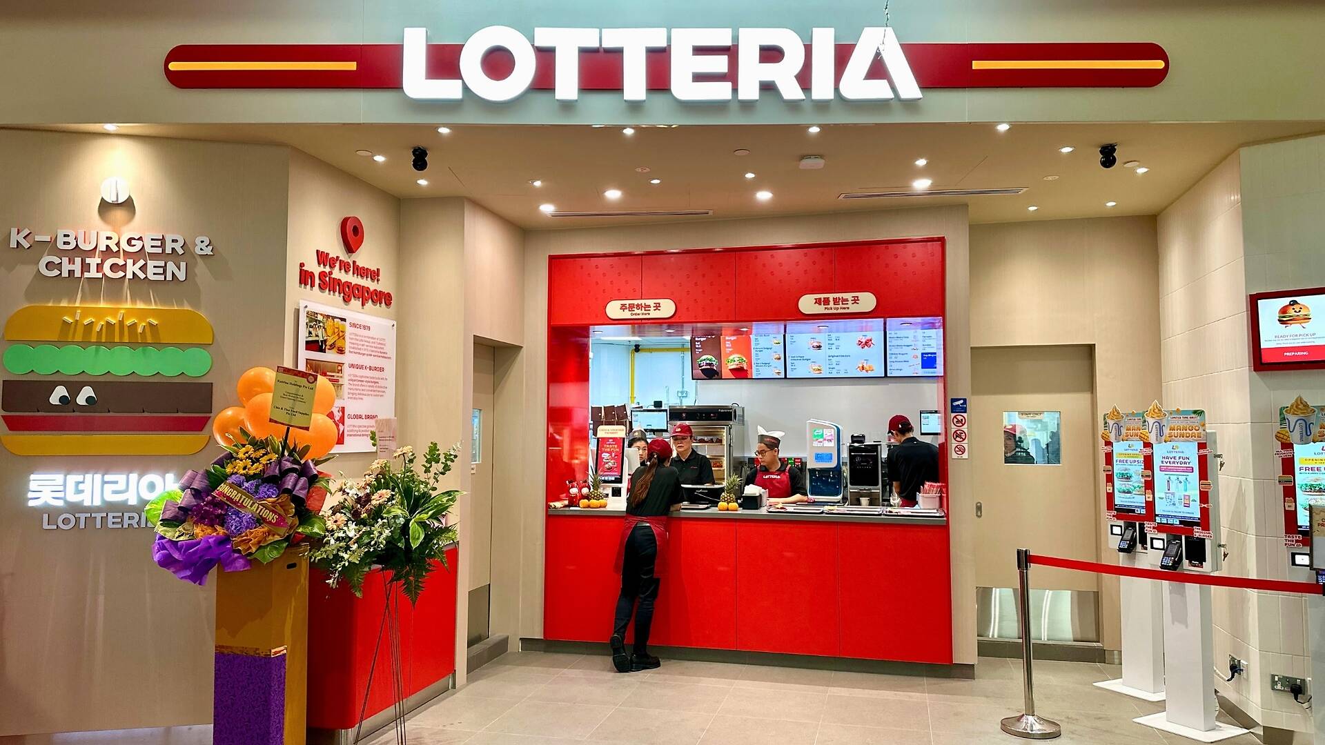 Lotteria Opens First Outlet at Singapore's Jewel Changi Airport