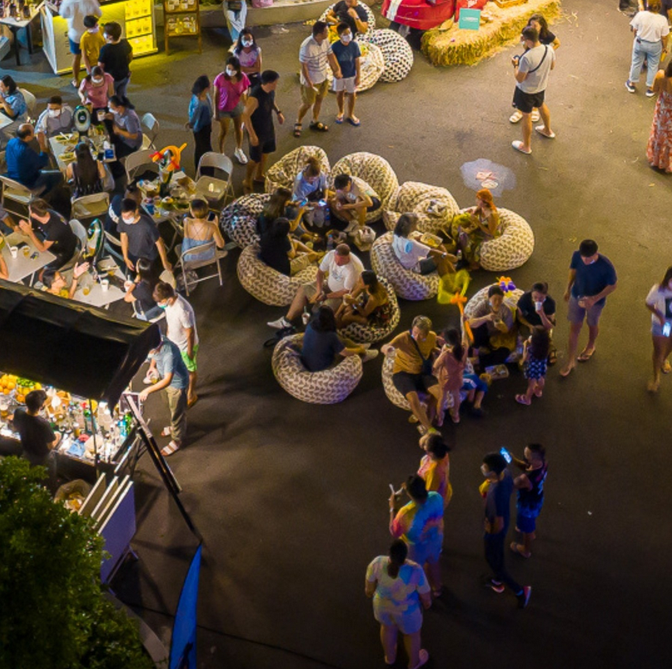 Nosh, shop, chill and imbibe at the Marriott Bonvoy on Wheels BLOC ...