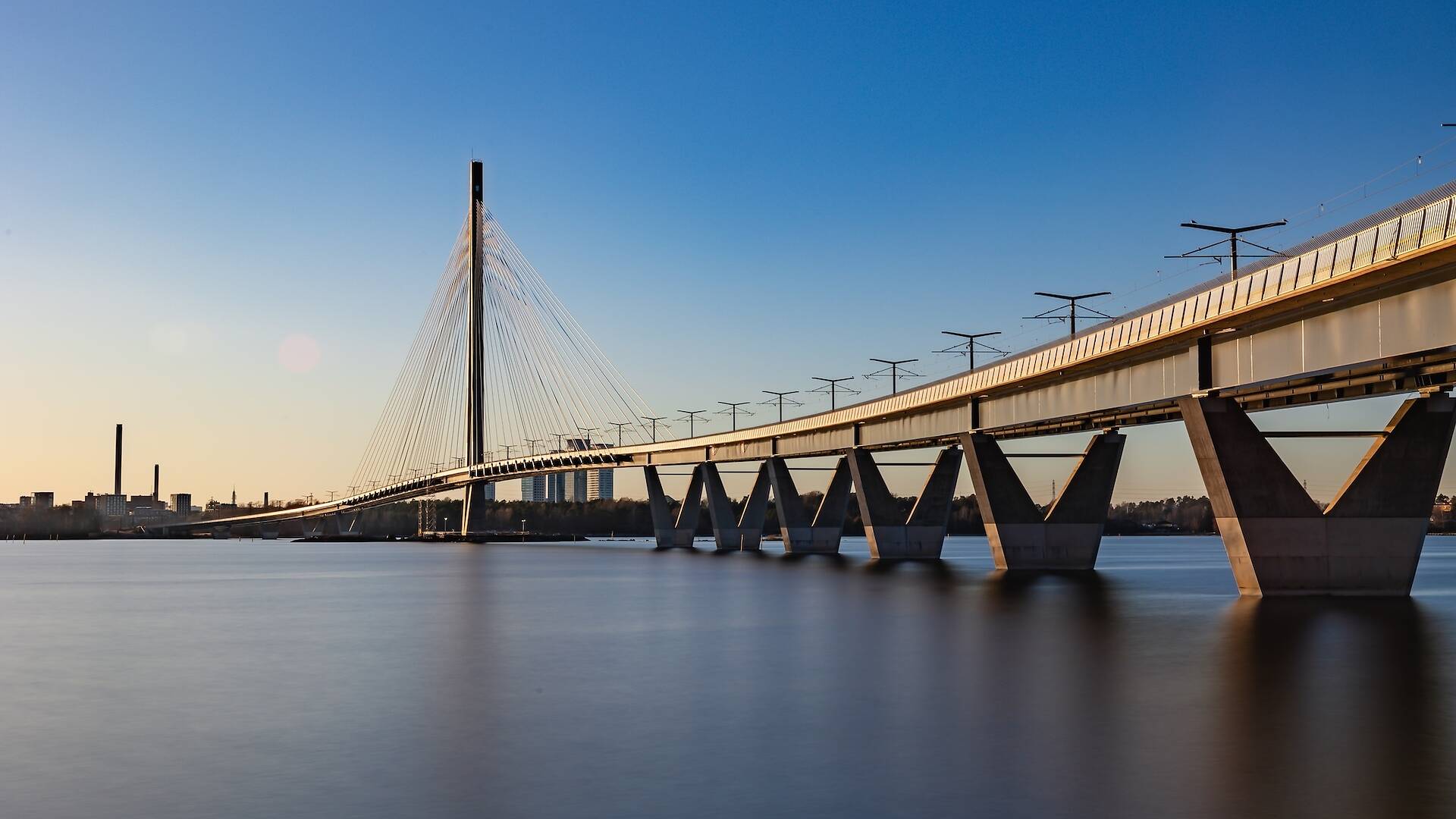 One of the World’s Longest Pedestrian Bridges Just Opened in this ...